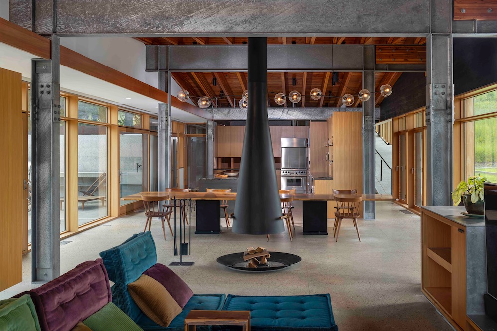 Best of Design 2025: An Expansive Modern Residence More Than 10 Years ...