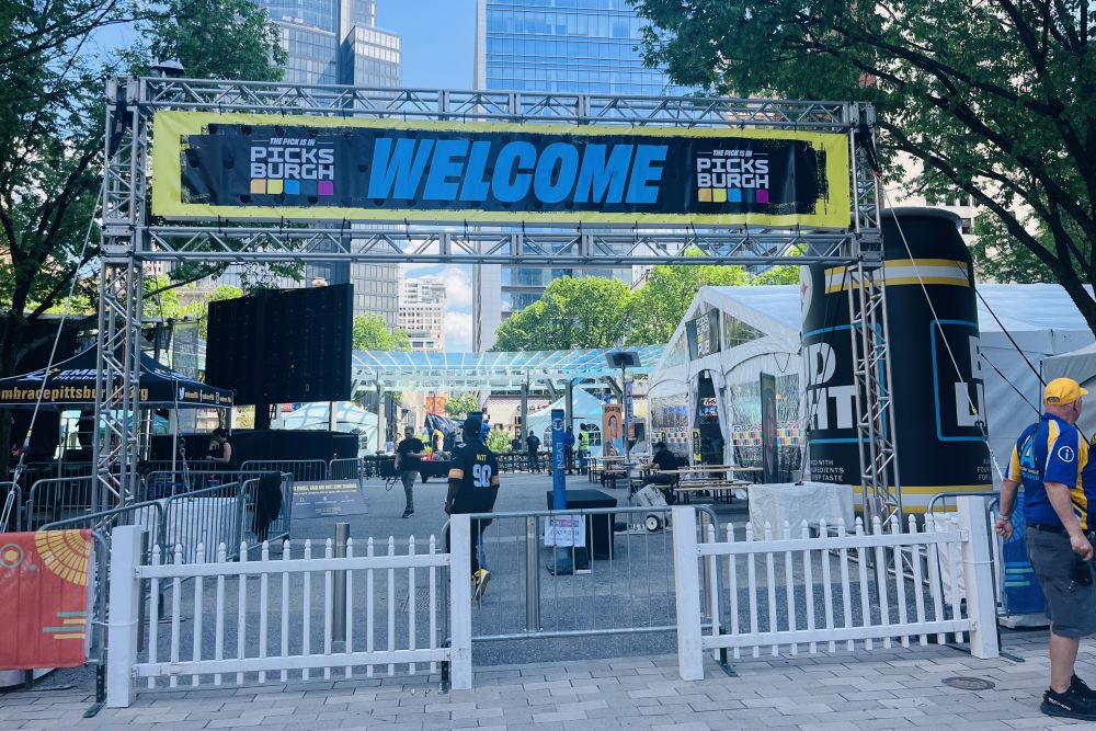 Market Square is Ready For Its Close Up | Pittsburgh Magazine