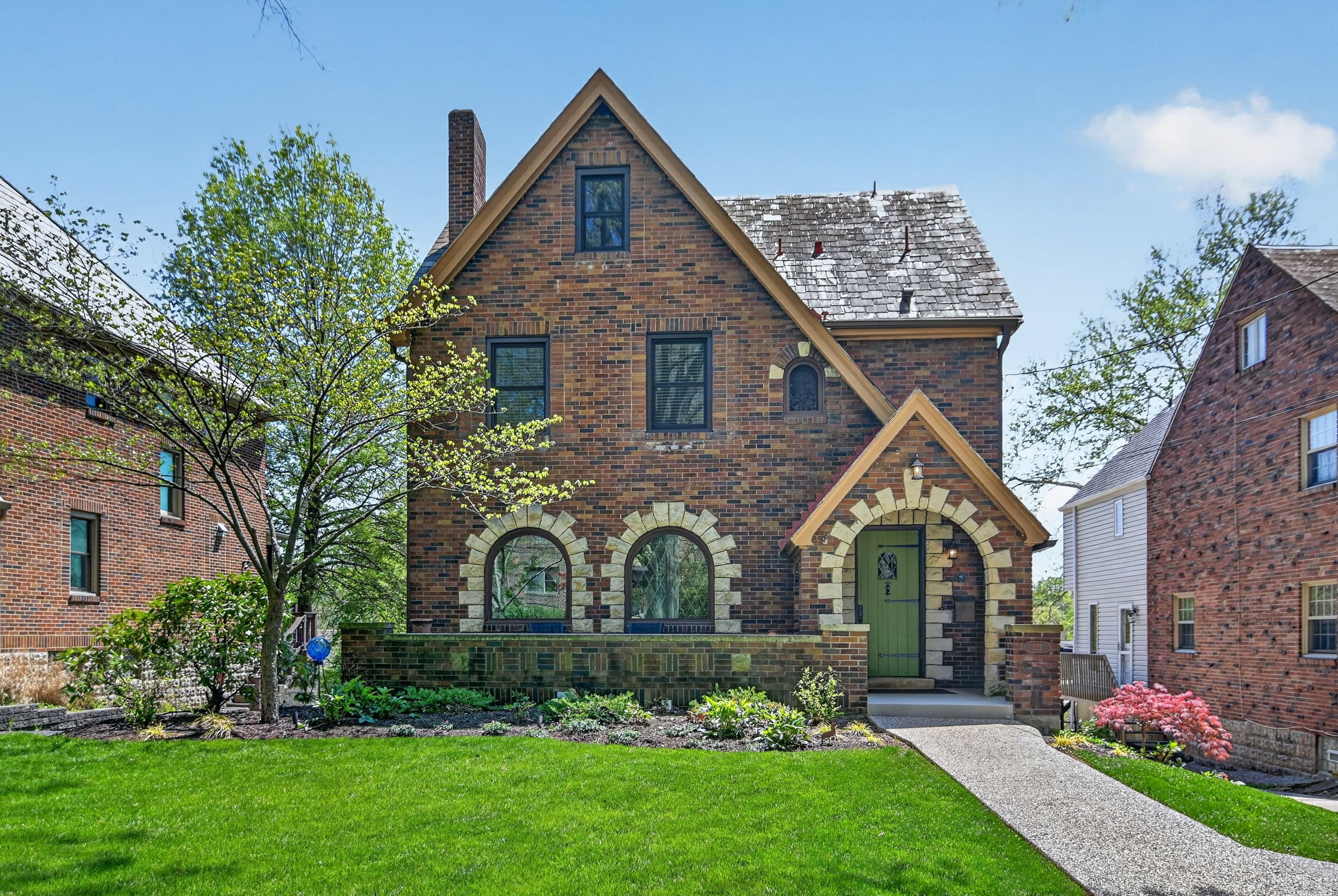 House of the Week: Quintessential Mt. Lebanon Living on Vernon Drive ...