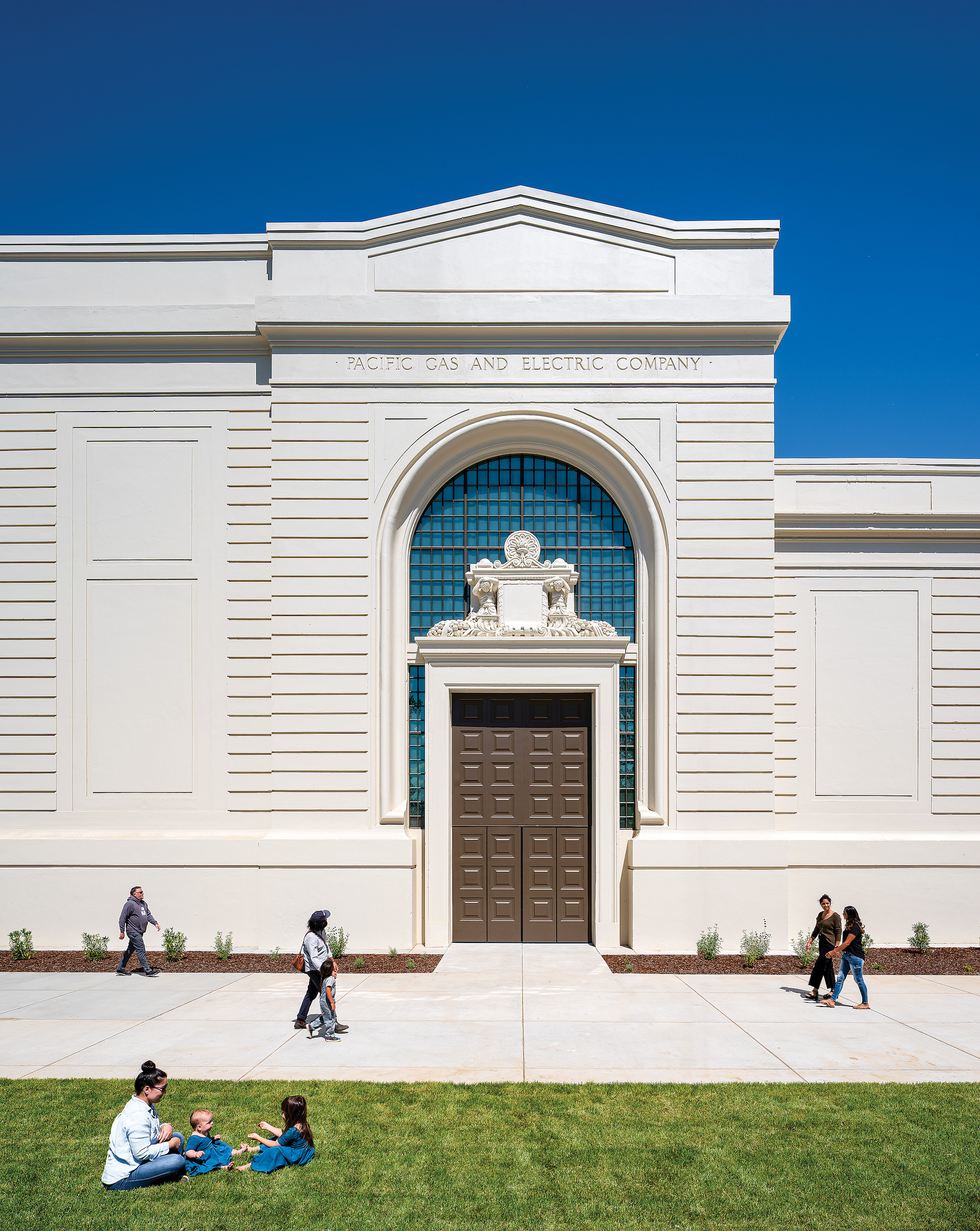 A Star Is Born - The SMUD Museum of Science and Curiosity (MOSAC)