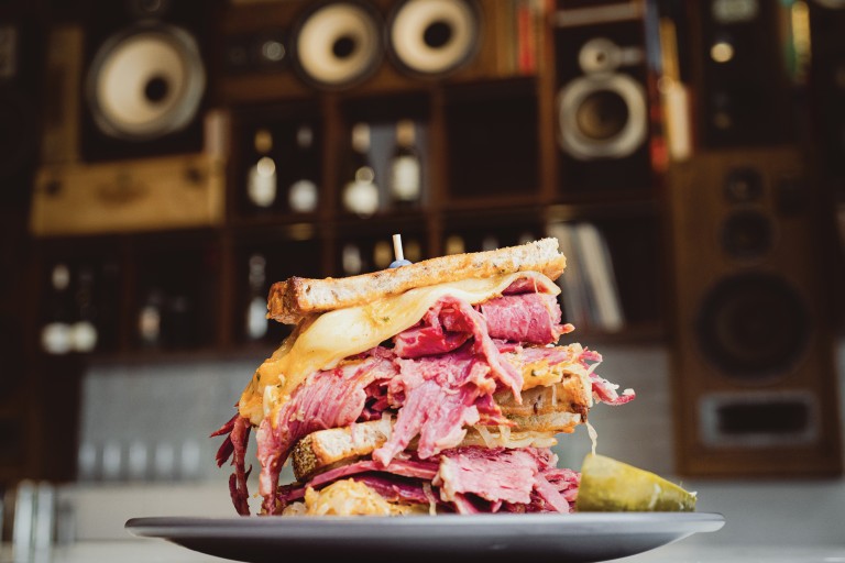 A Rockin’ Jewish Deli