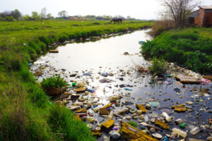 Plastic Rivers: Just 10 Streams Carry 95 Percent Of Plastic Into Oceans ...