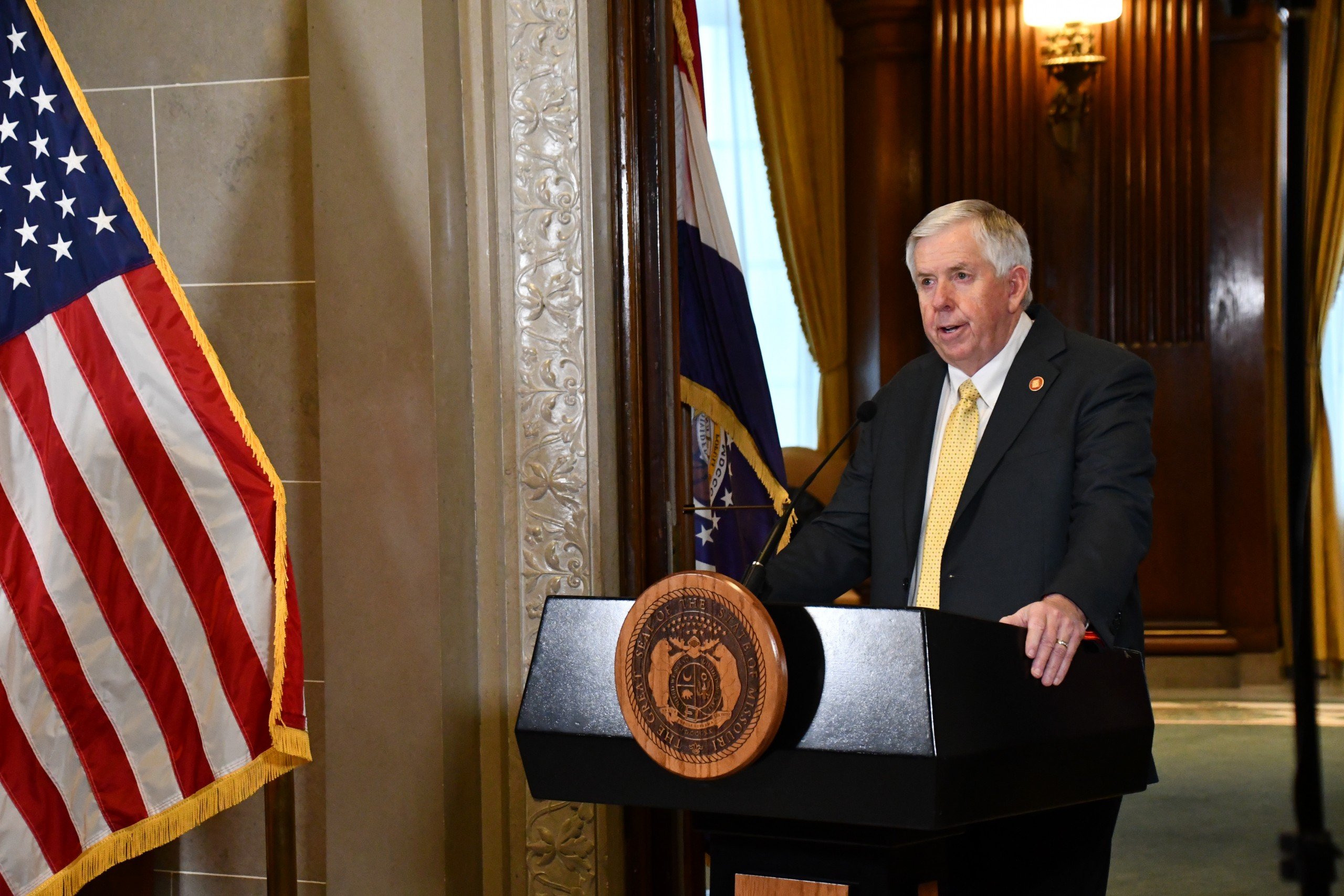 Gov. Parson wants 45,000 Missourians to pay back unemployment benefit ...
