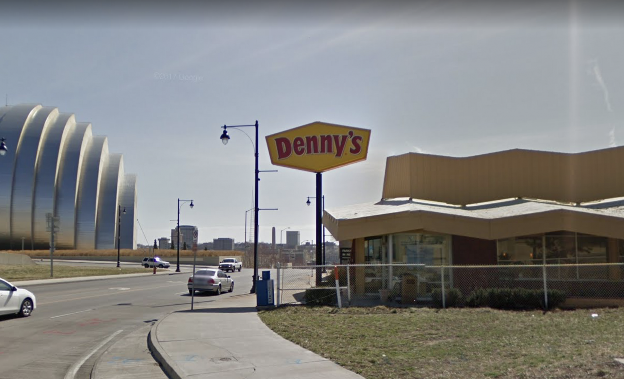 Demolition planned for Denny's near the Kauffman Center