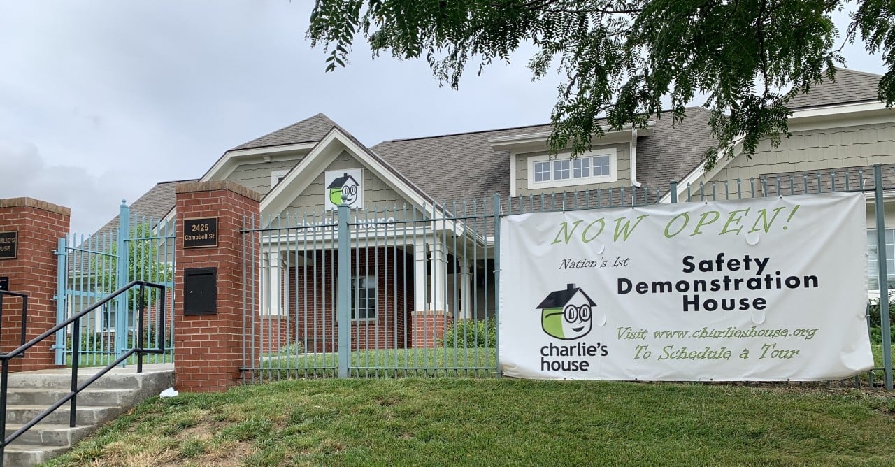 Amber Botros — Instagram celebrity, curvy model, and the doctor behind ...