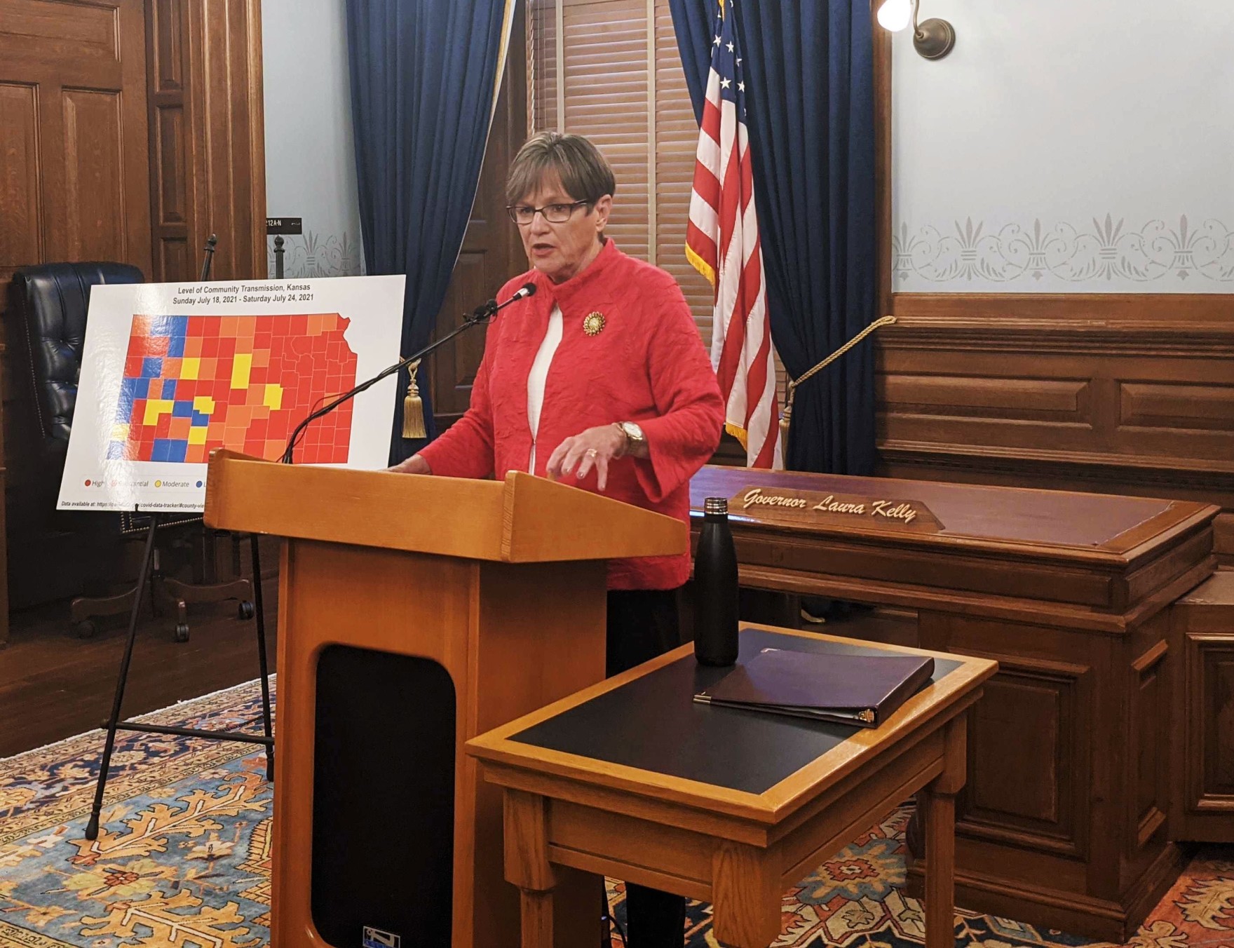 Who can tell you to wear a mask in Kansas as COVID-19 surges? It’s ...