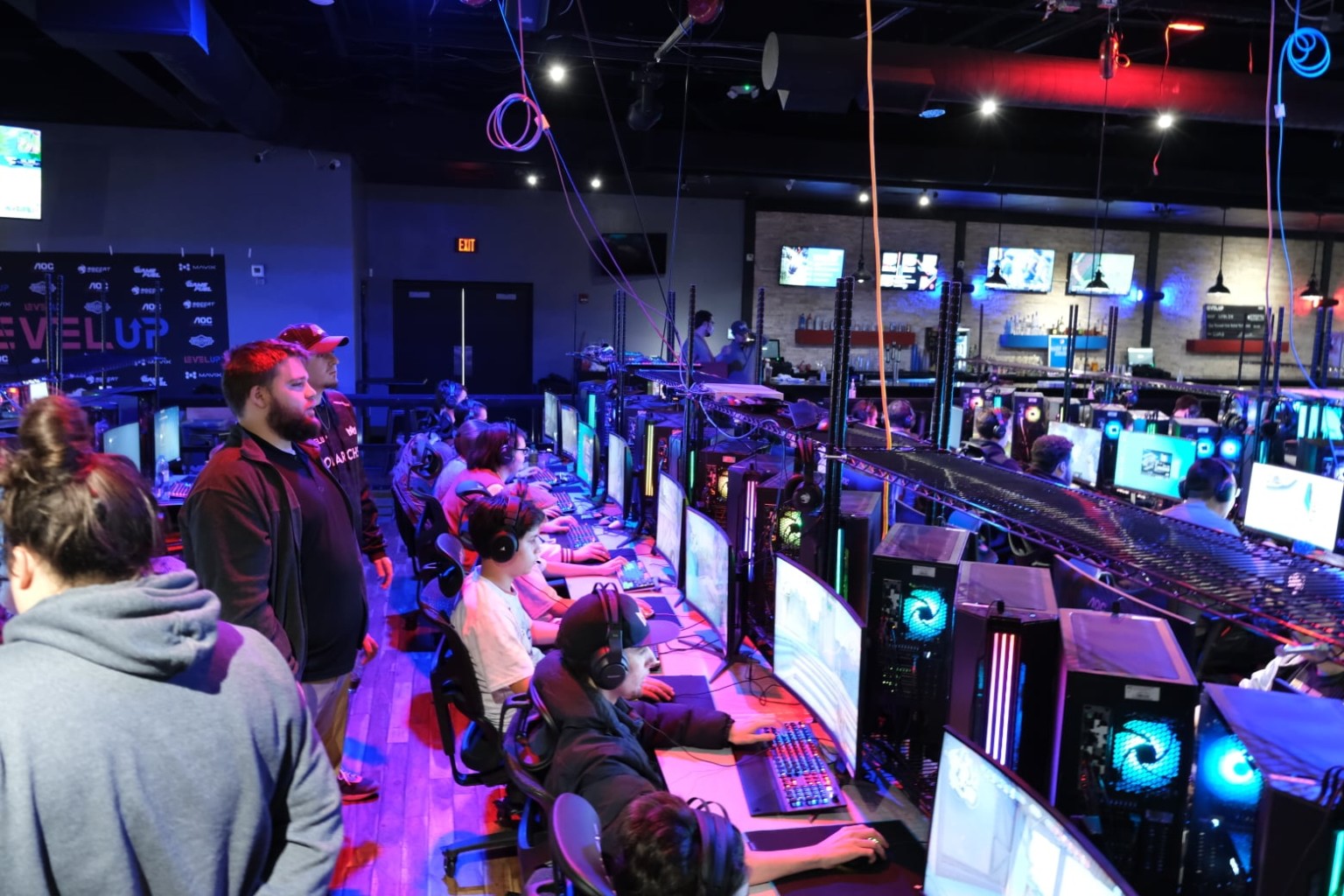 KCGameOn 91 LAN Party Connects Gamers With Tournaments Food And More KCGameOn 91 LAN Party Connects Gamers With Tournaments Food And More