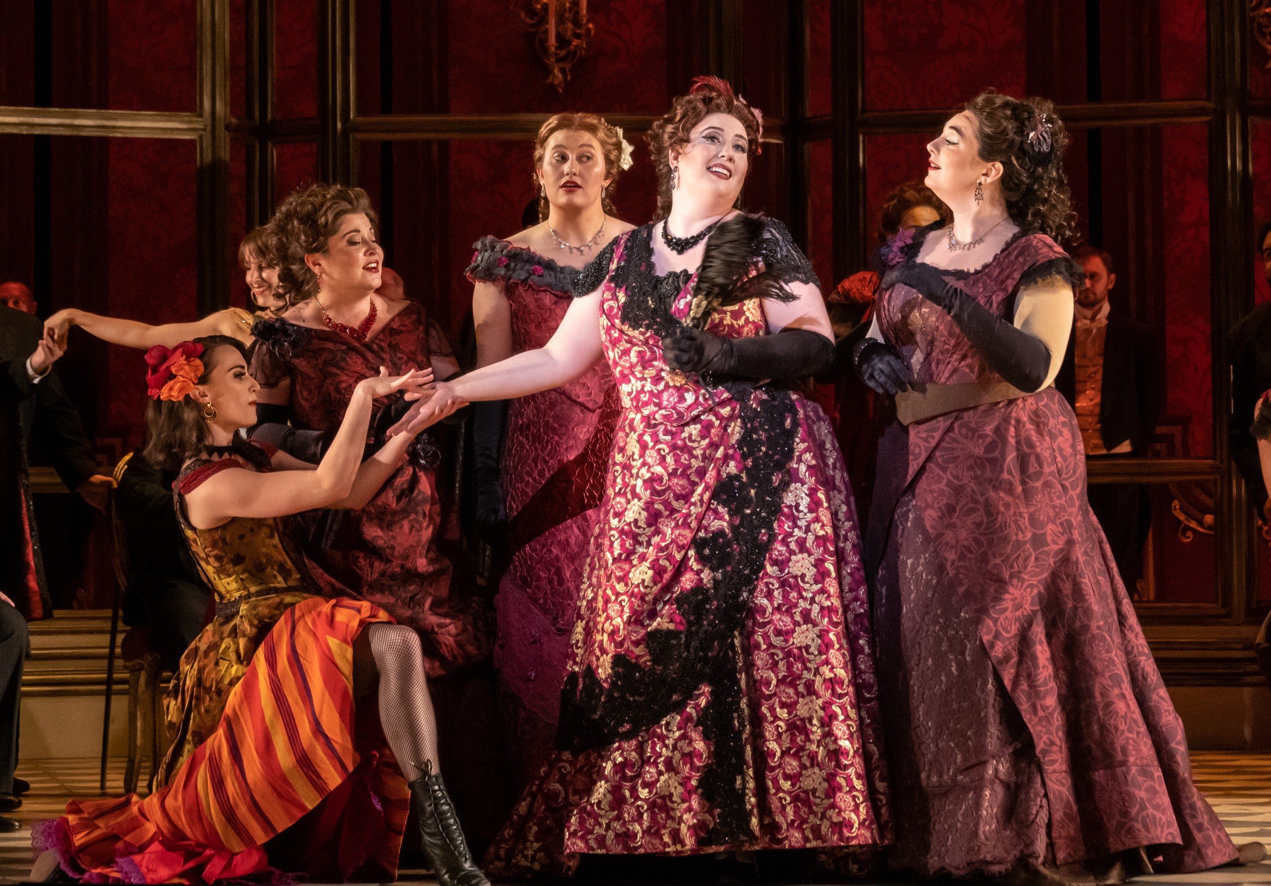 Oh La... La Traviata: Lyric Opera of Kansas City offers thick drama and ...