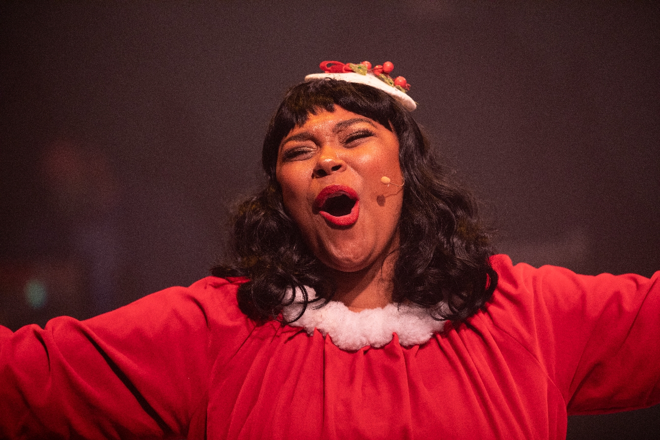 Milking Christmas thrives in 'understudy season' chaos