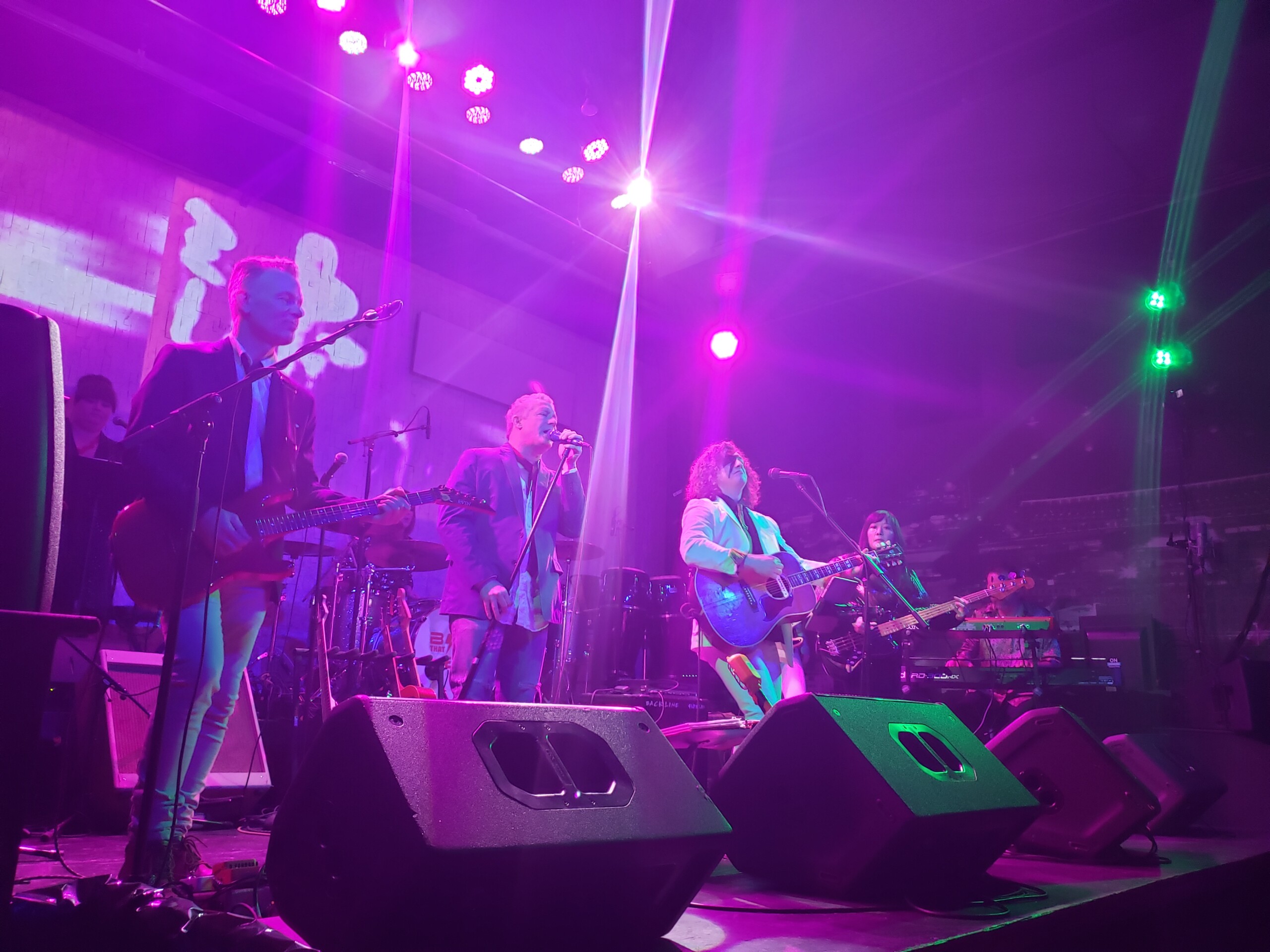 The Band that Fell to Earth spreads love at sold out opening show for ...