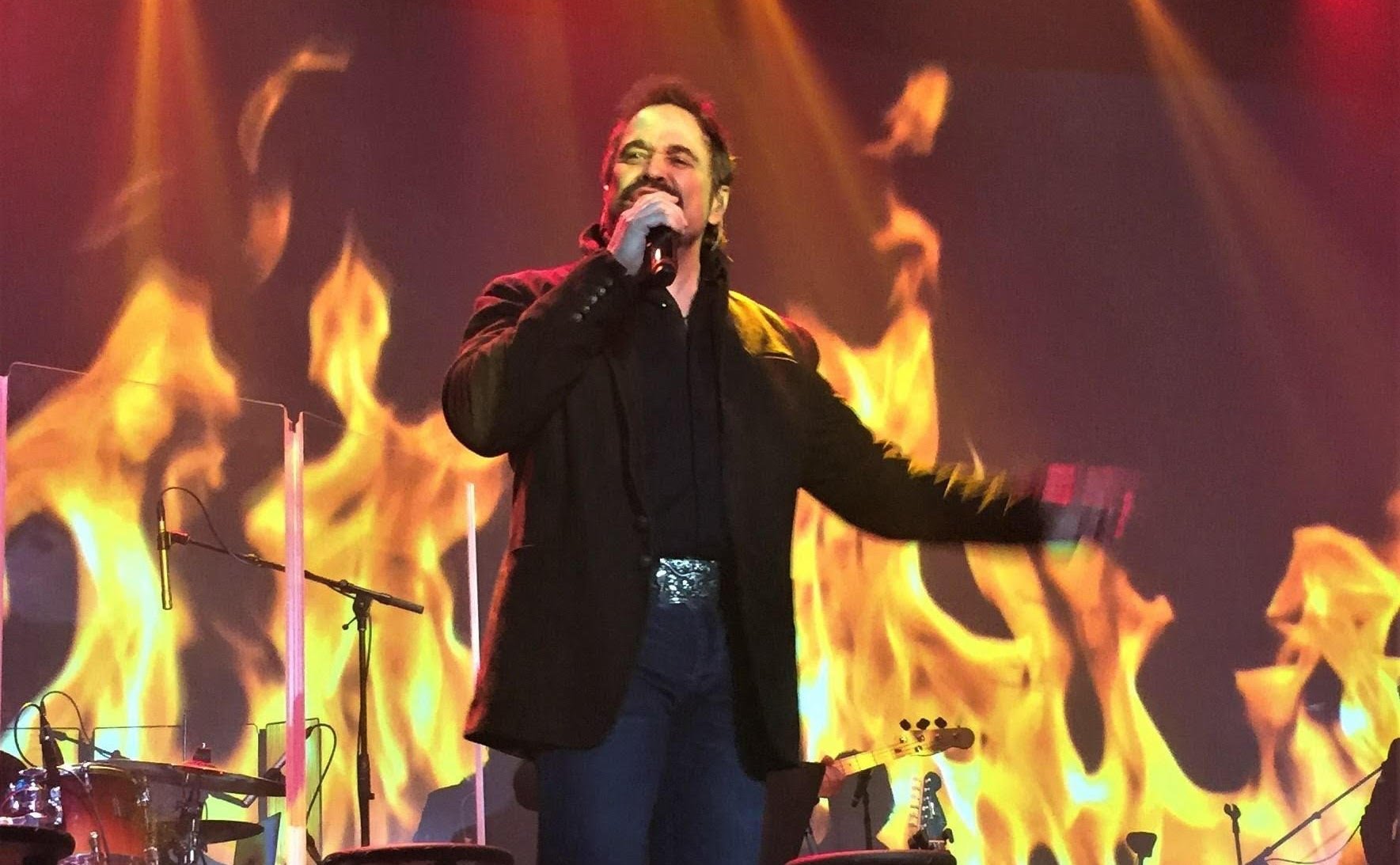 Four Inane Questions with The Texas Tenors’ John Hagen