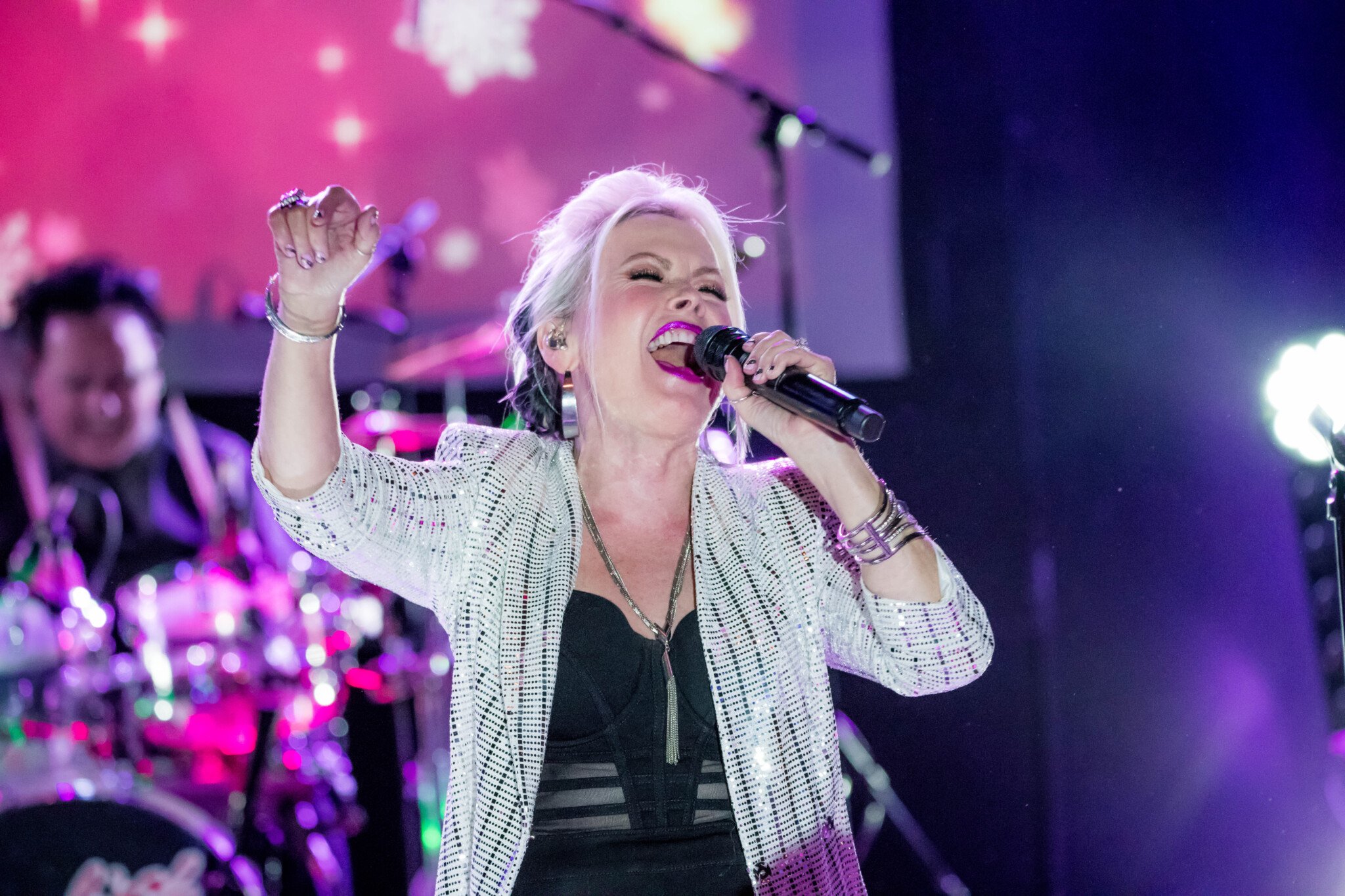Berlin’s Terri Nunn on 40+ Years of riding the New Wave—and why she’s ...
