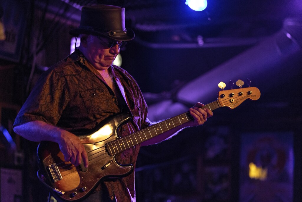 Photos: Alex Williams and MarDe Brooks revive outlaw country at ...