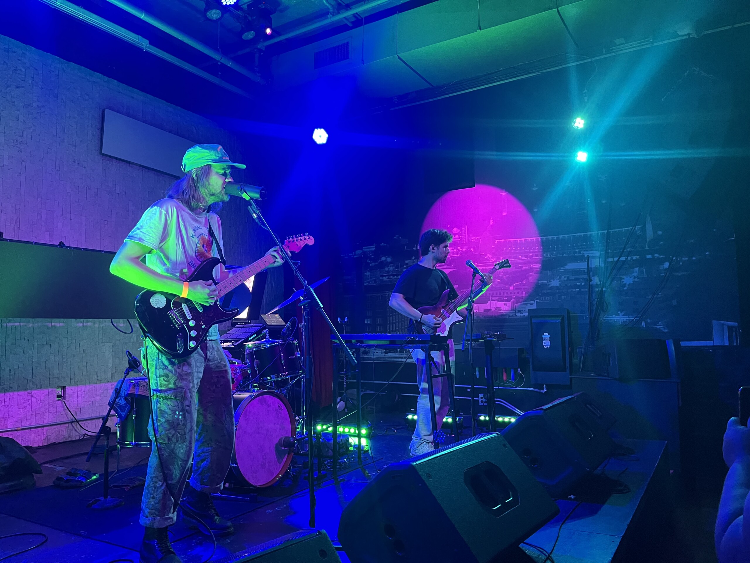 The Ivy premiered new album tracks in intimate, vibes-heavy show at ...