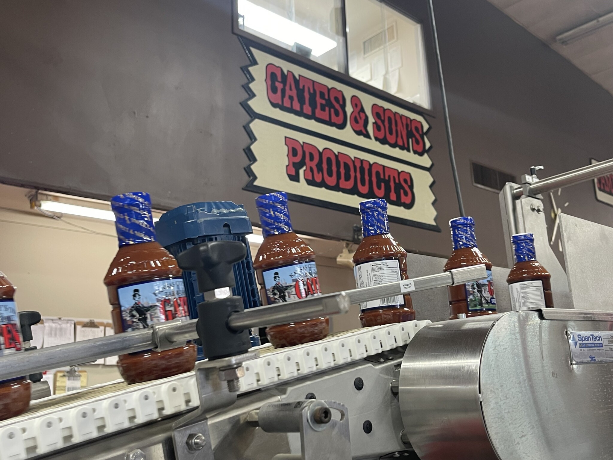 Lost in the Sauce: Gates Bar-B-Q is the past, present, and future of KC ...