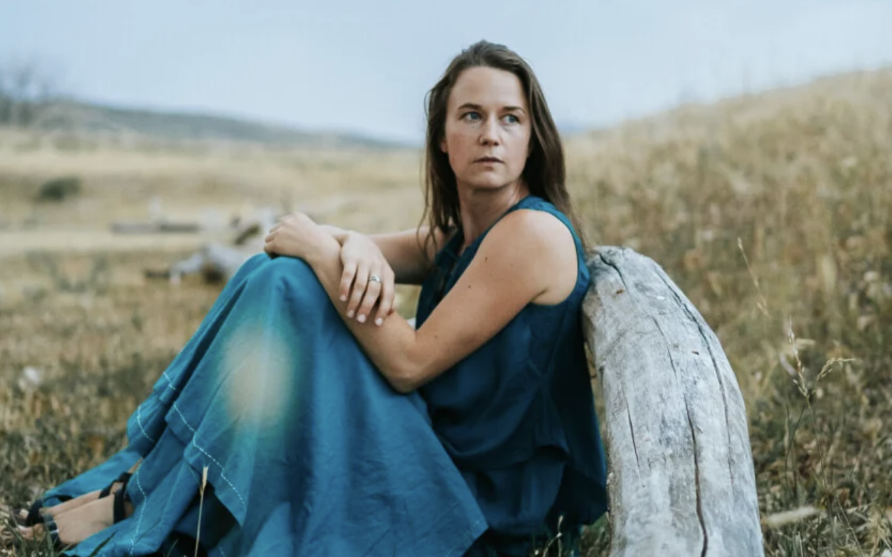 Songwriter Courtney Hartman brings a concert and creative workshop to ...