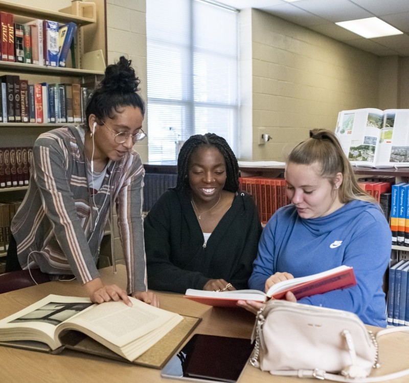 Redlands Community College - TulsaKids Magazine