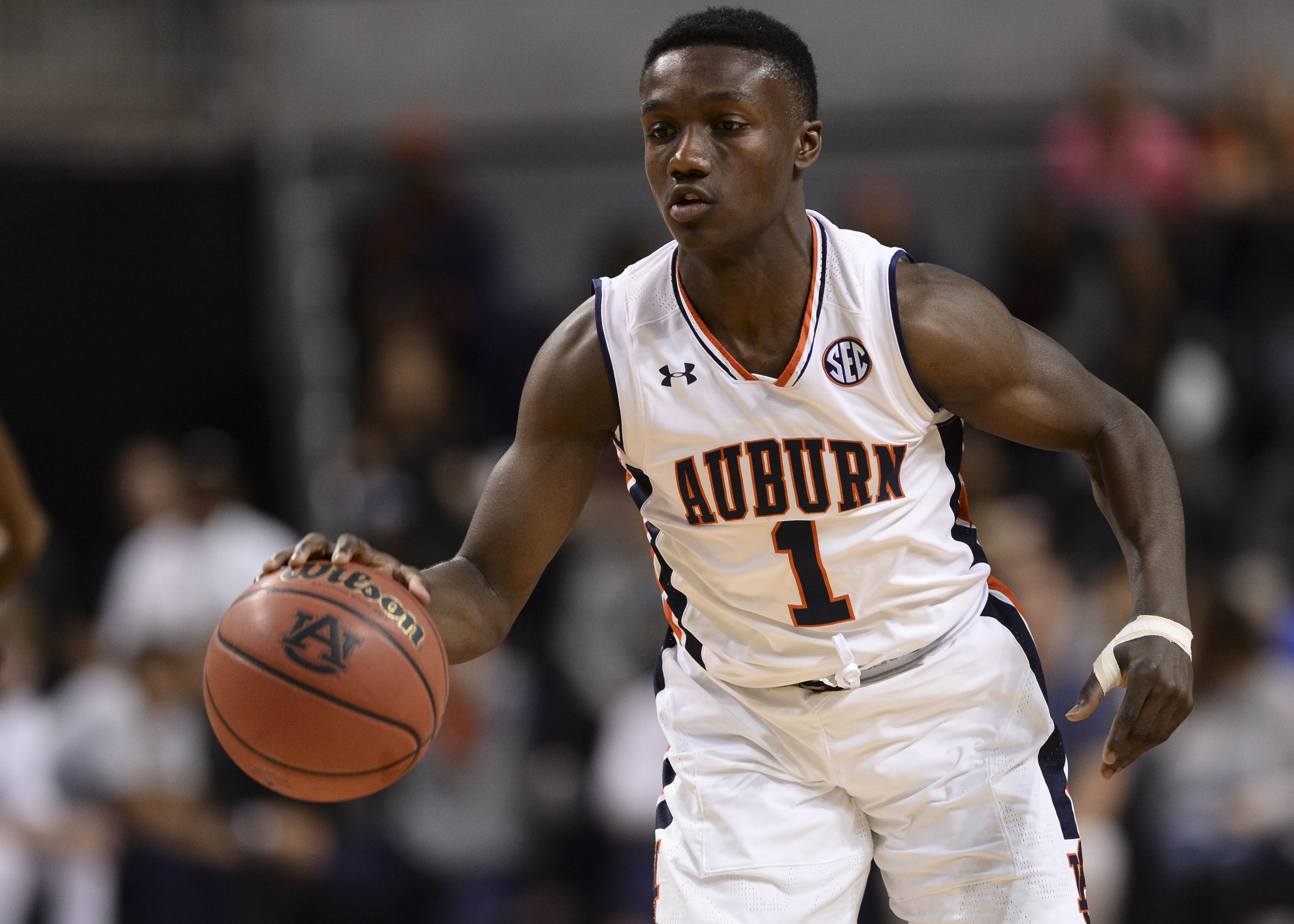 Purifoy scores 17 in 2nd half, Auburn beats Georgia State - WAKA 8