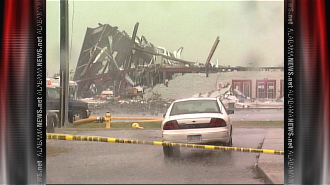 Fun Zone Tornado 10 Years Later - WAKA 8