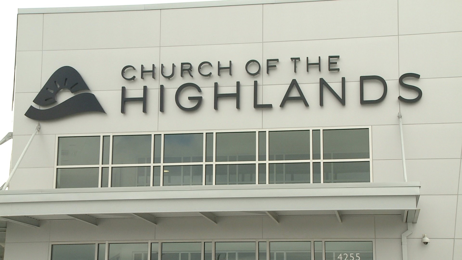 Church of the Highlands Celebrates New Facility - WAKA 8