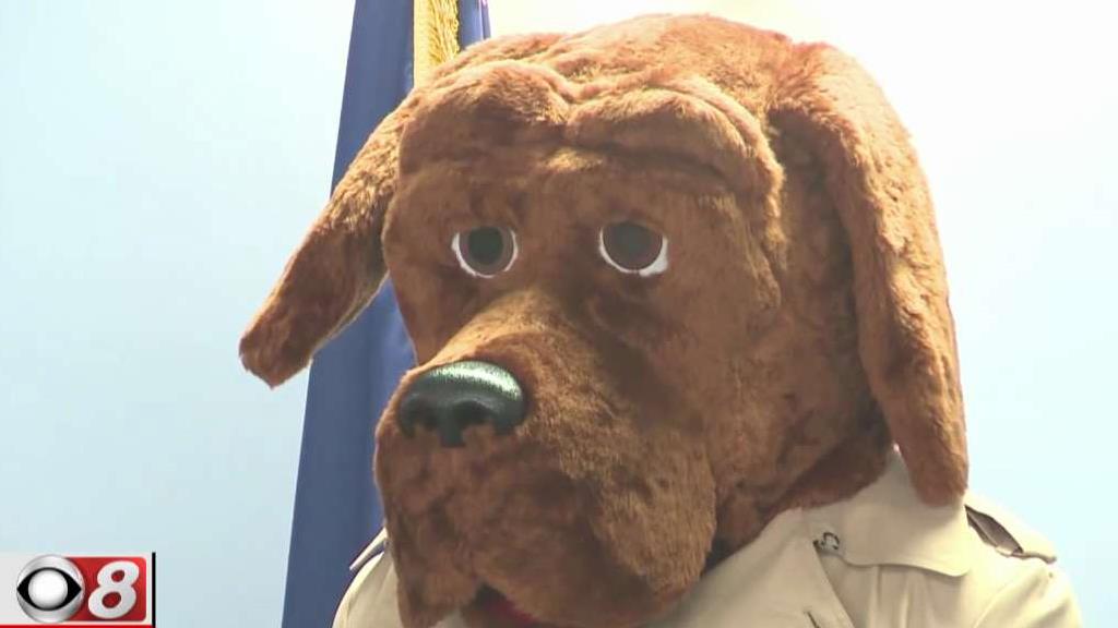 Troy Exchange Club Awards Troy Police a "McGruff, the Crime Dog" - WAKA 8