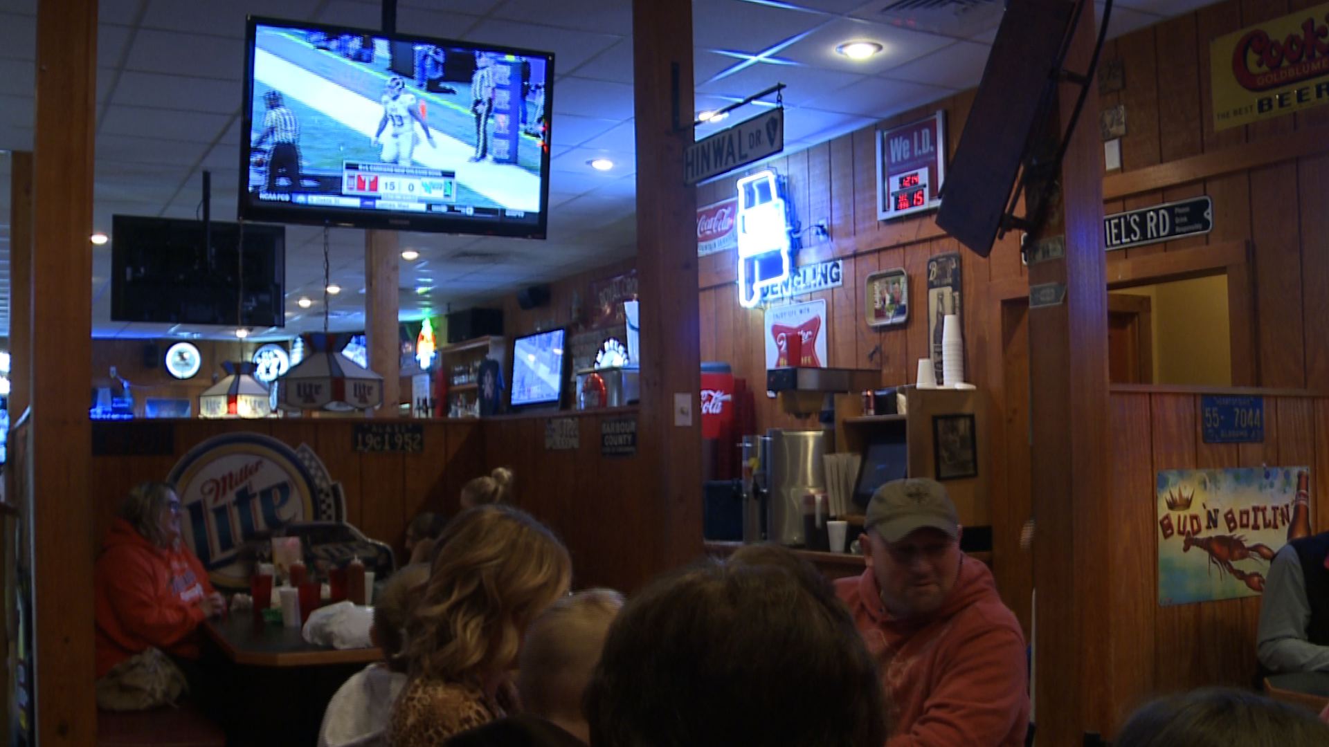 Troy Fans Tune into New Orleans Bowl Game - WAKA 8