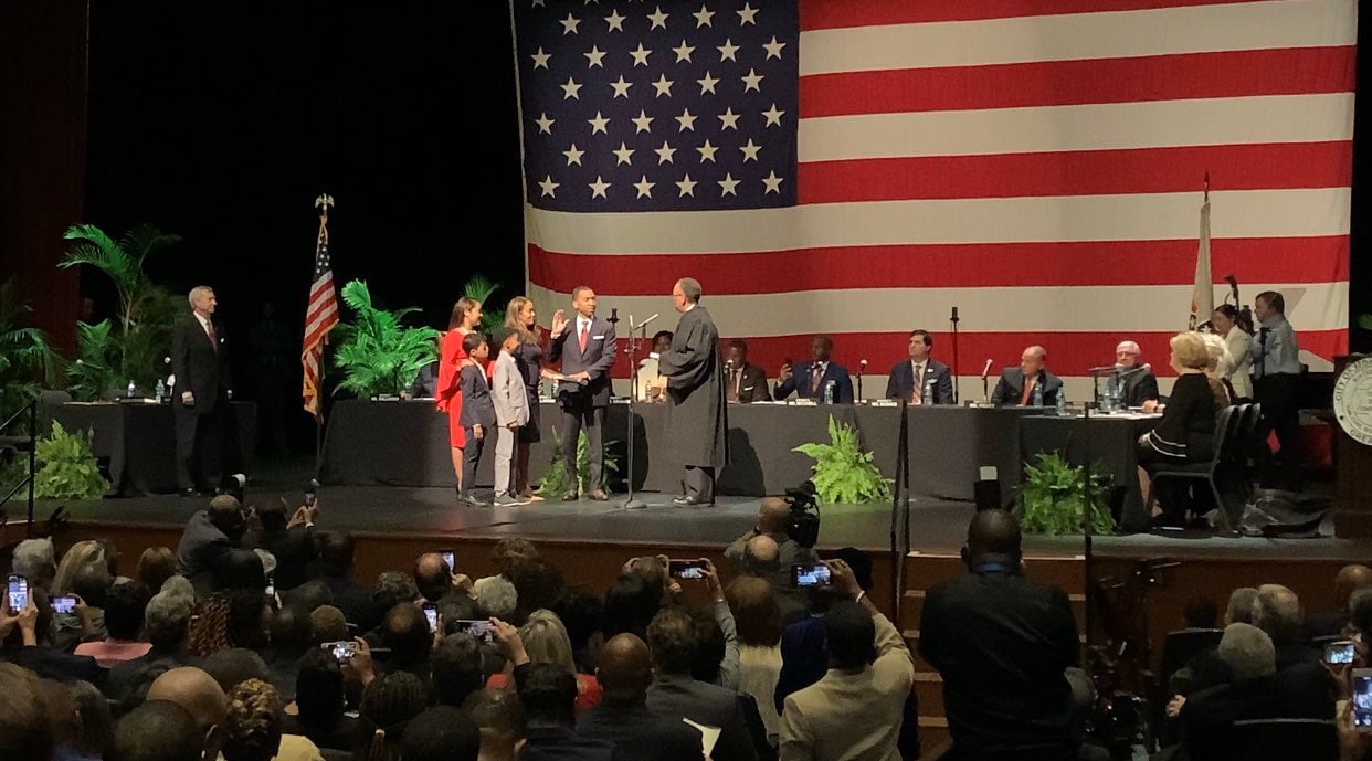 Steven Reed Sworn-in as Montgomery's First Black Mayor - WAKA 8