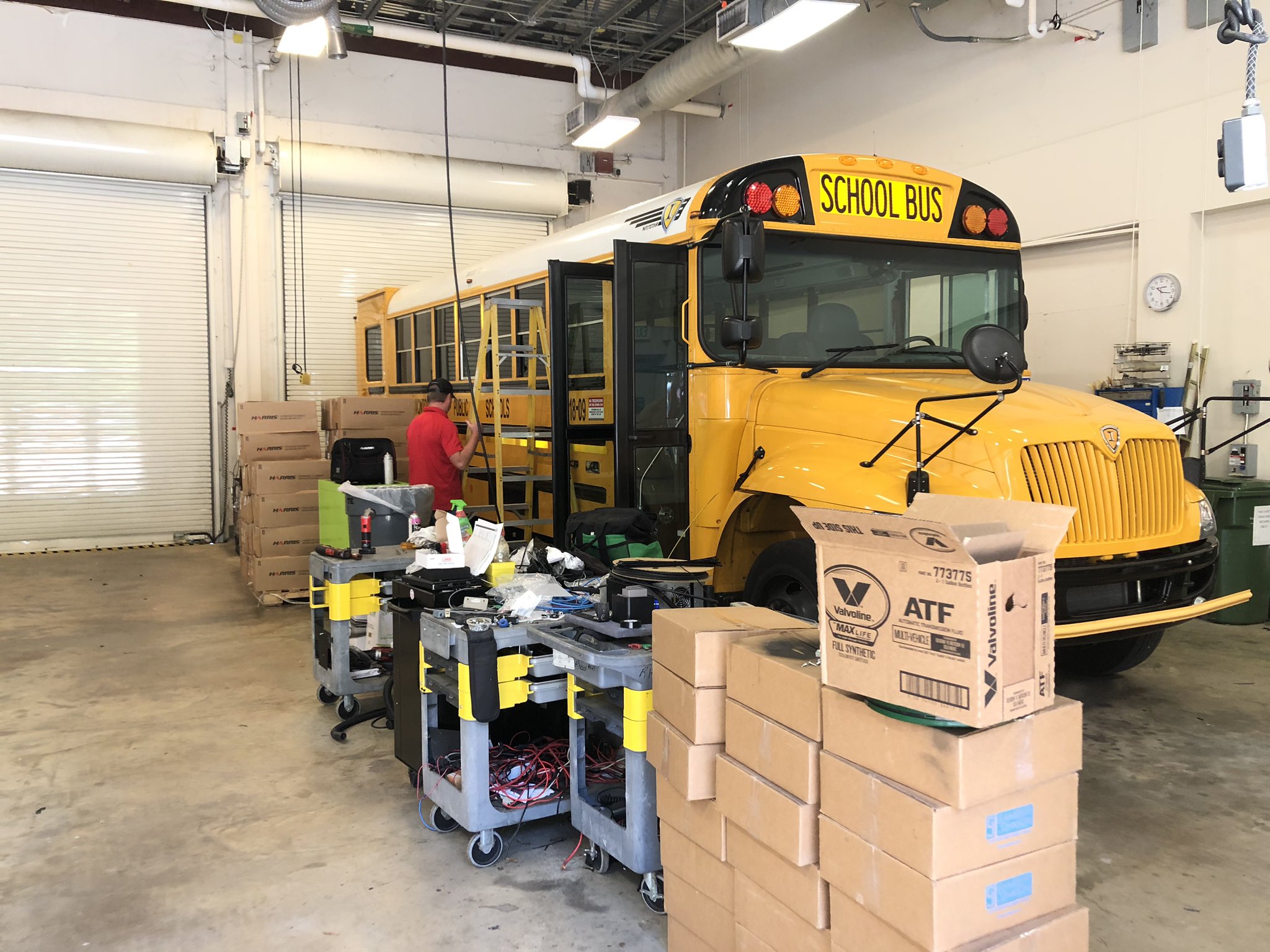 MPS Deploying School Buses to Serve as Wi-Fi Hotspots - WAKA 8