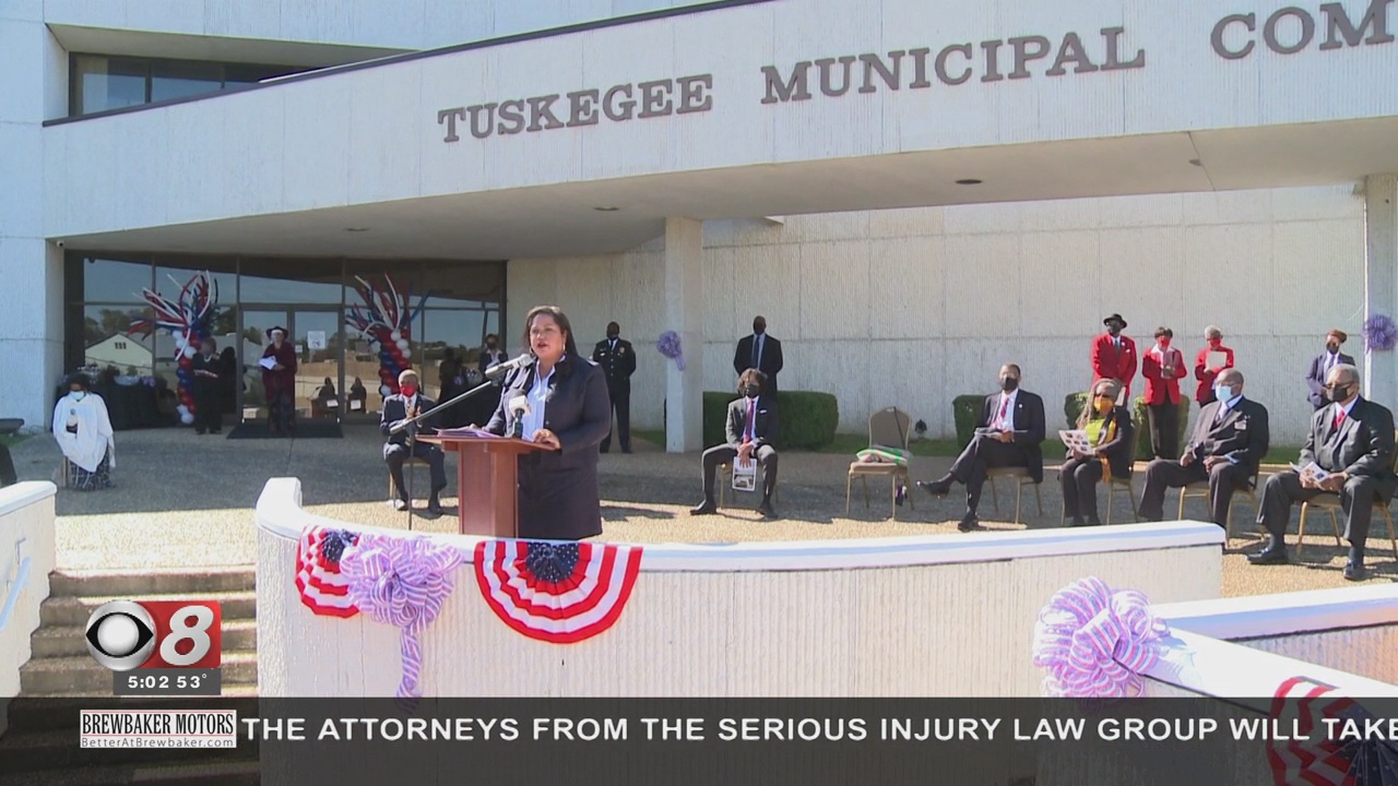 City of Tuskegee Swears In New Elected Officials - WAKA 8