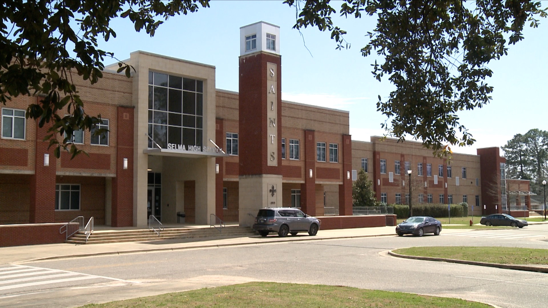 Two Juveniles Arrested After Gun Is Fired Inside Selma High School - WAKA 8