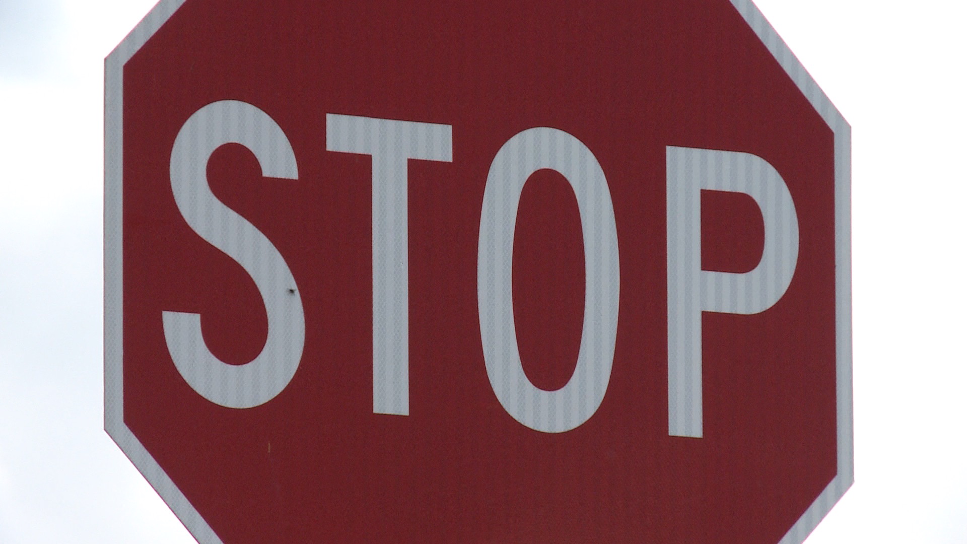 Road Sign Thieves Cause Safety Concerns in Lowndes Co. - WAKA 8