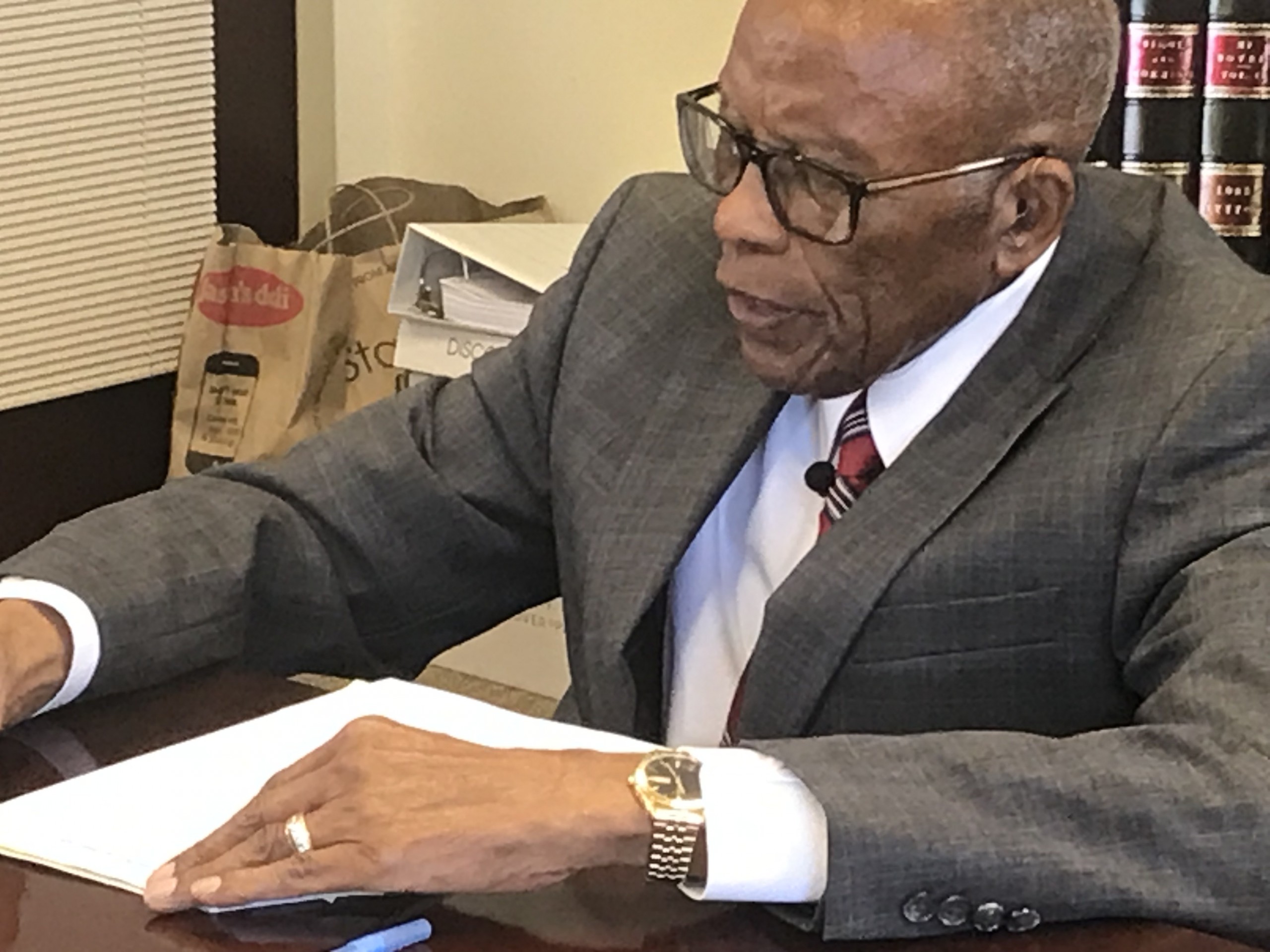 Civil Rights Attorney Fred Gray Celebrates 91st Birthday - WAKA 8