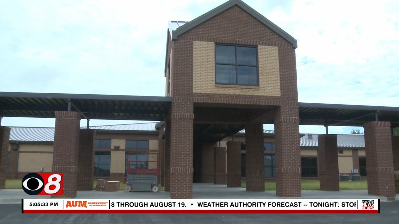 Reeltown Welcomes New Elementary School Building - WAKA 8