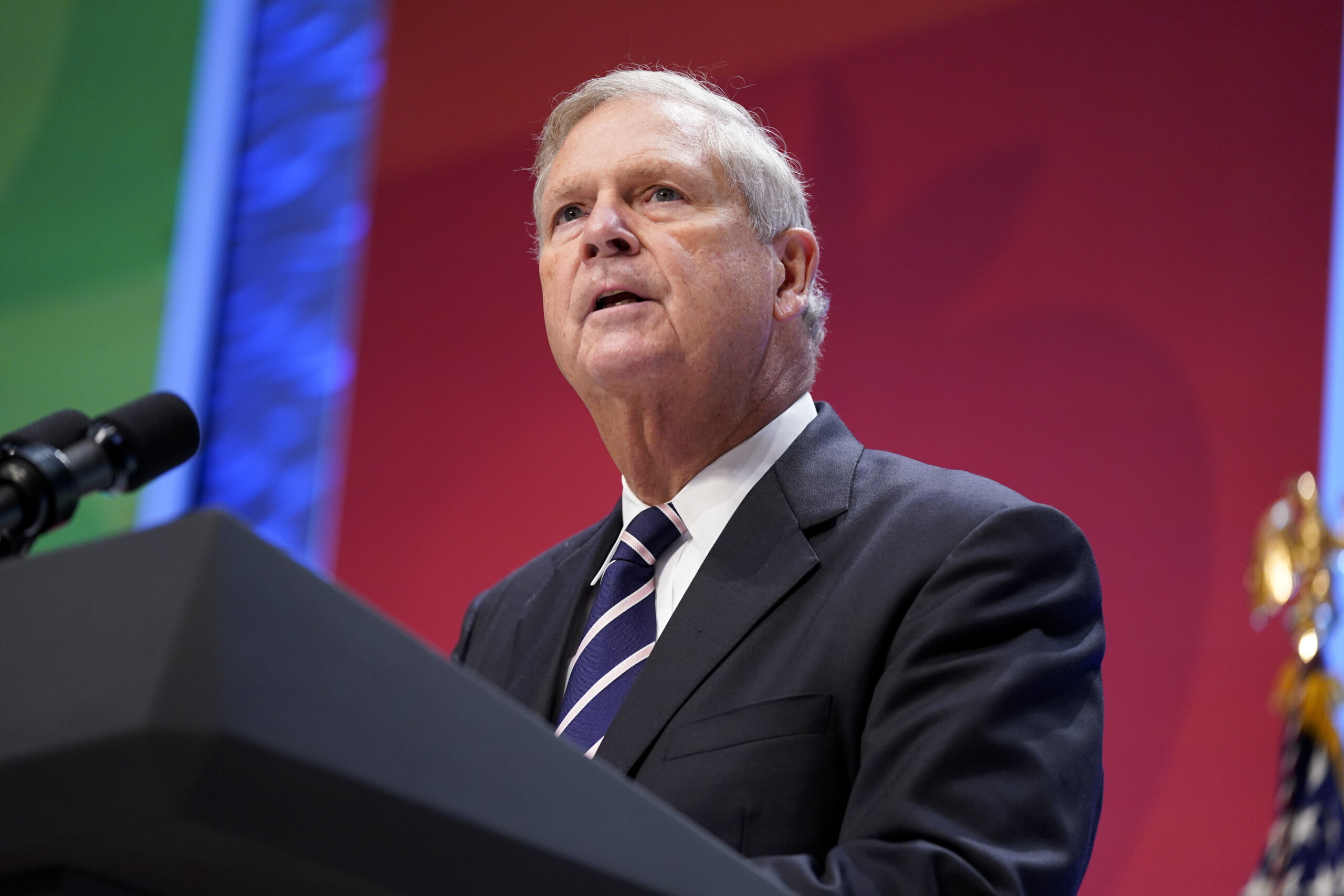 U.S. Agriculture Secretary to Visit Macon County - WAKA 8