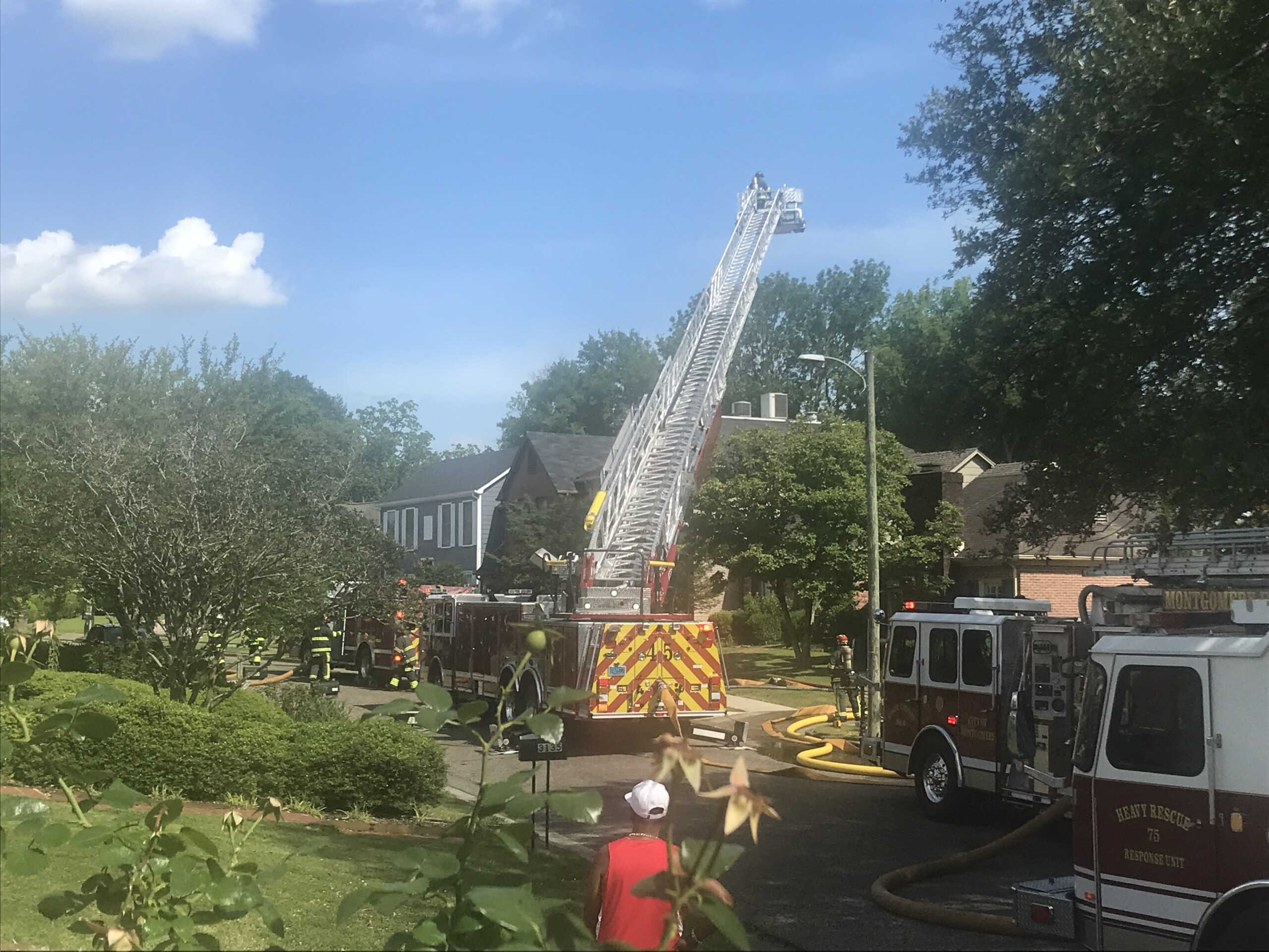 Montgomery fire battles three house fires in less than 12 hours - WAKA 8