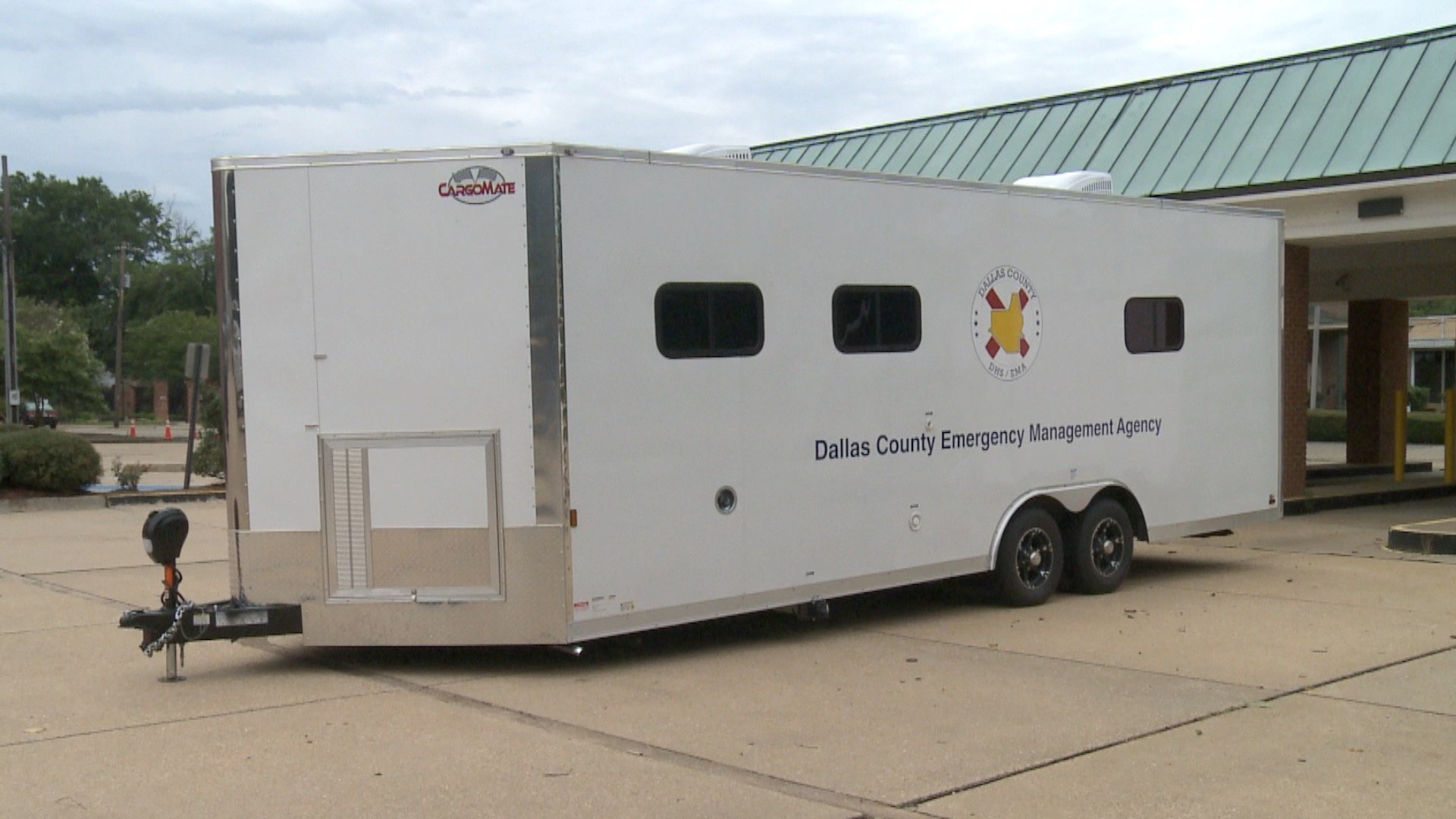 Dallas Co. EMA unveils new Mobile Command Center trailer - WAKA 8