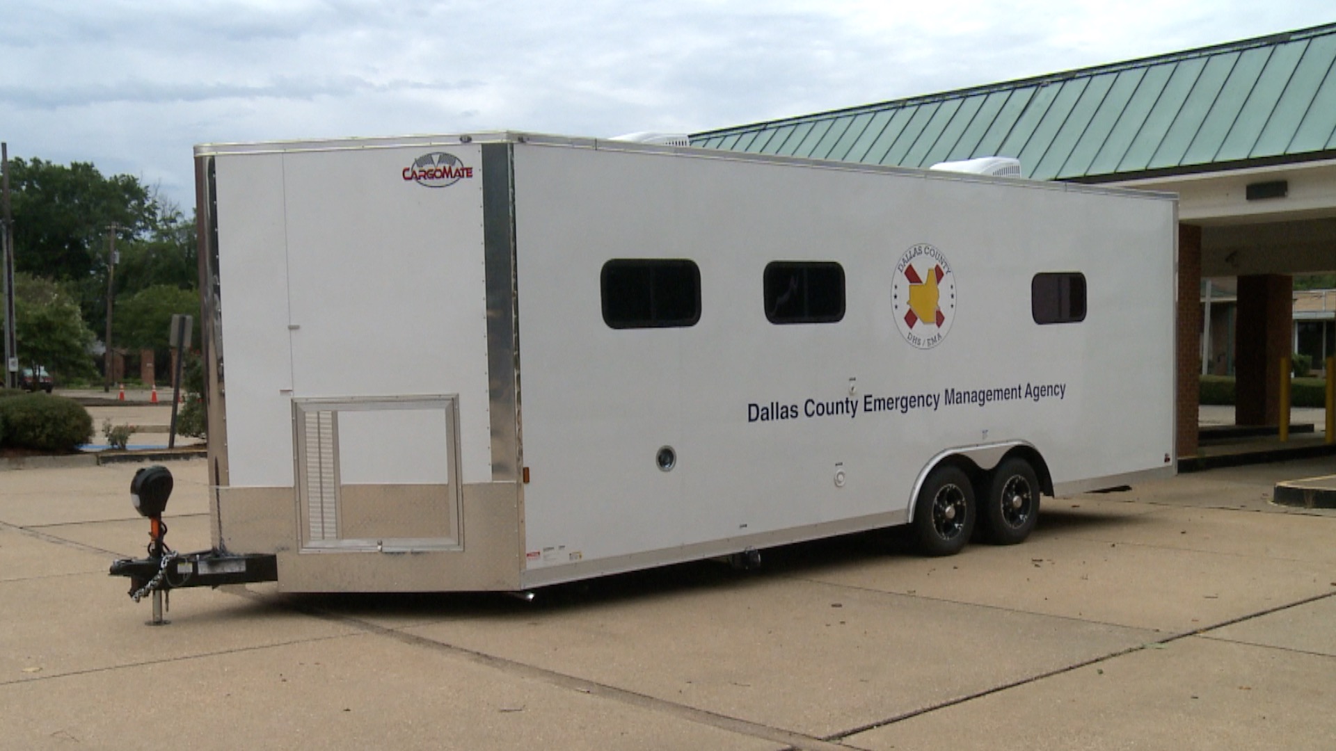 Dallas Co. EMA unveils new Mobile Command Center trailer - WAKA 8