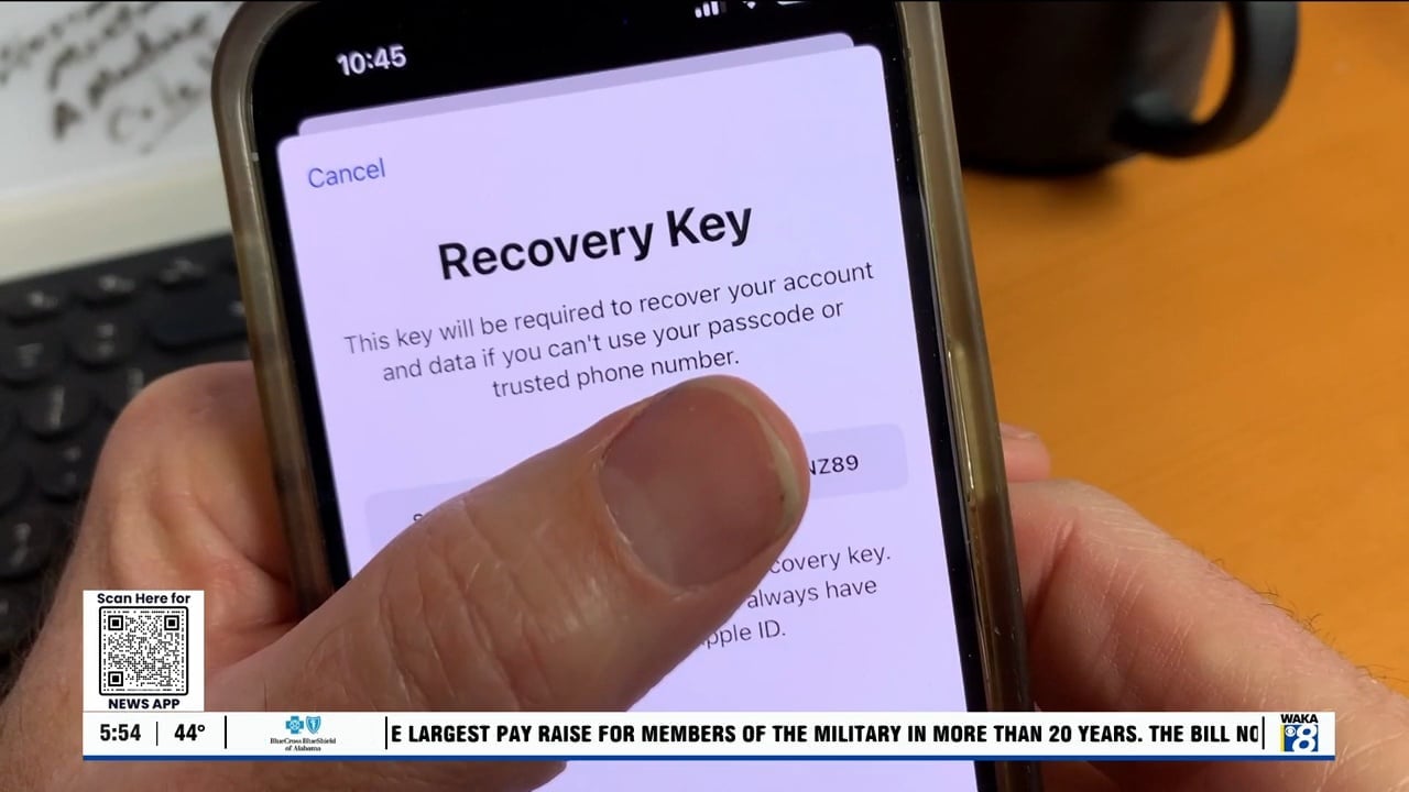 What the Tech: How to protect yourself if your iPhone is stolen - WAKA 8