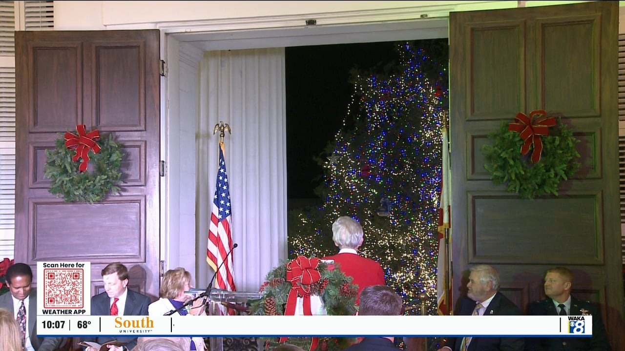 Gov. Kay Ivey lights the state Christmas tree, the tallest in Alabama ...