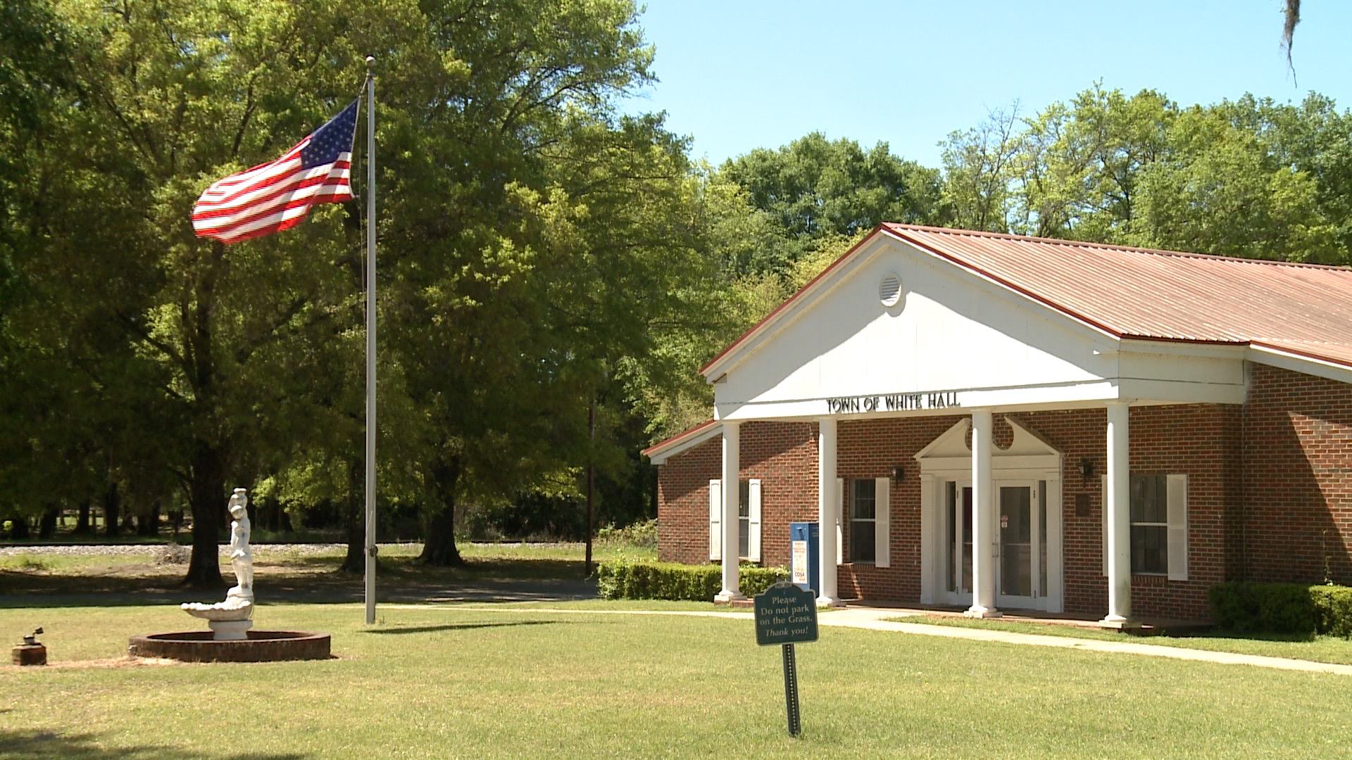 White Hall sewer project puts burden on some residents - WAKA 8