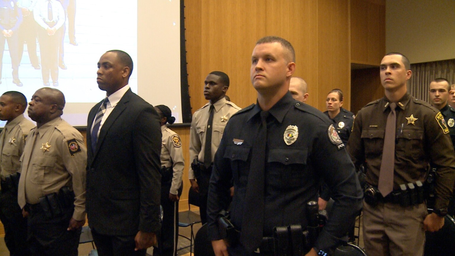 Montgomery Police Academy graduates new officers - WAKA 8