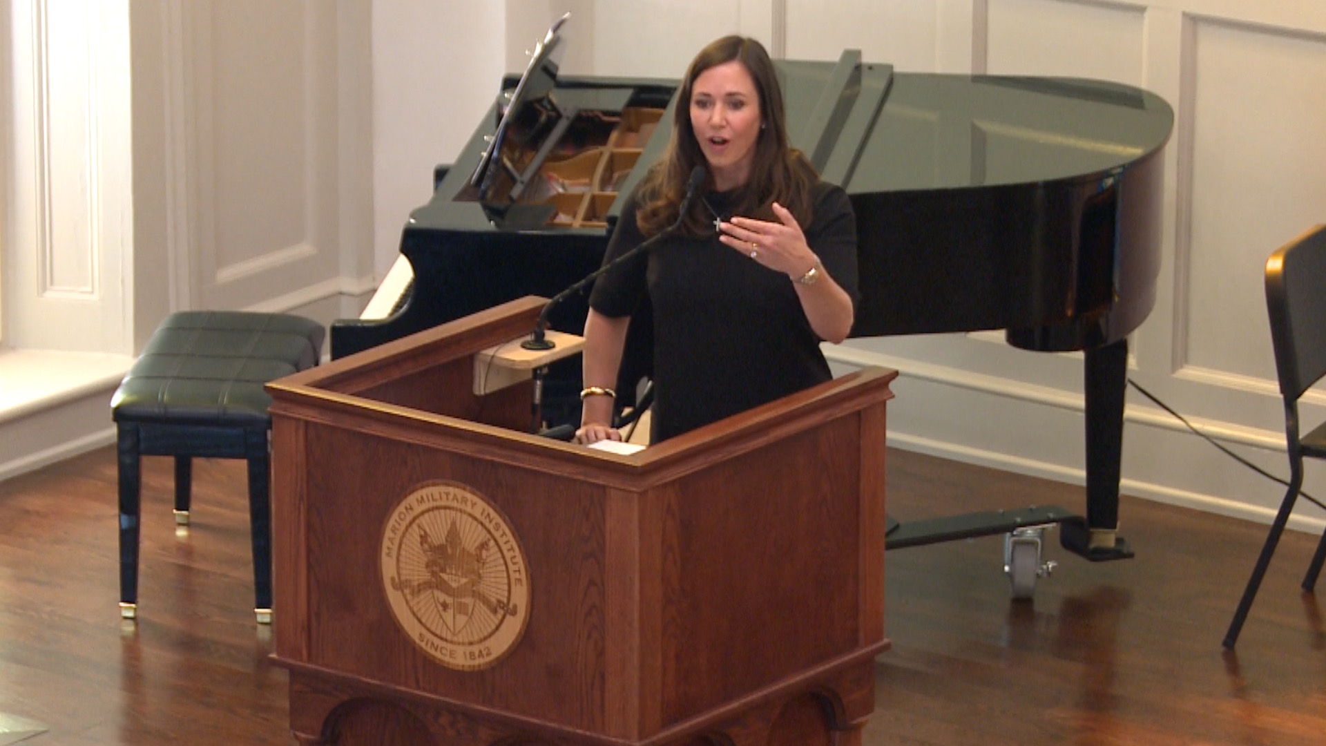 U.S. Senator Katie Britt speaks at Marion Military Institute - WAKA 8