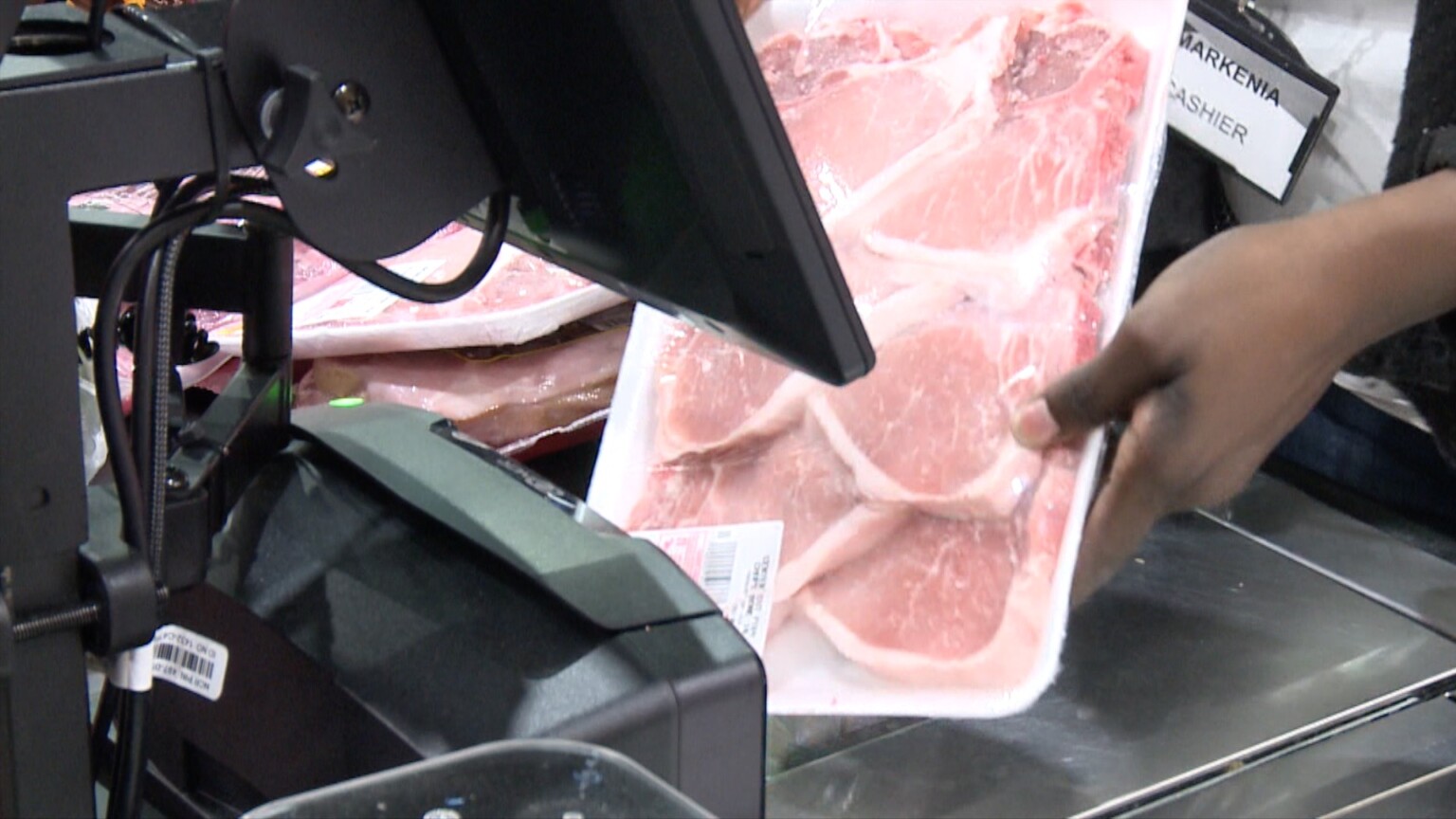 Selma woman says food stamp funds stolen from EBT card - WAKA 8