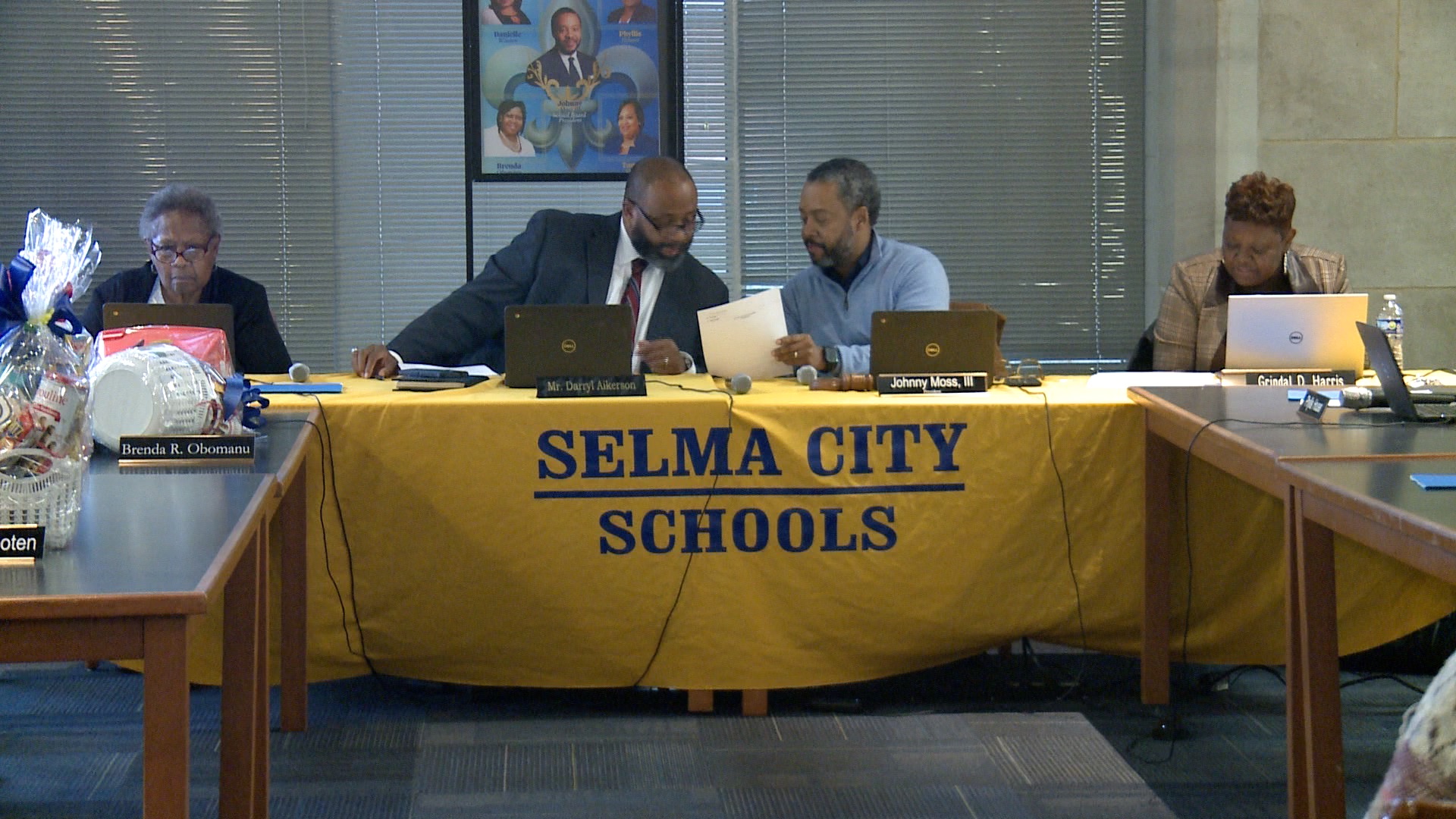 Selma City School Board interviews superintendent finalists - WAKA 8