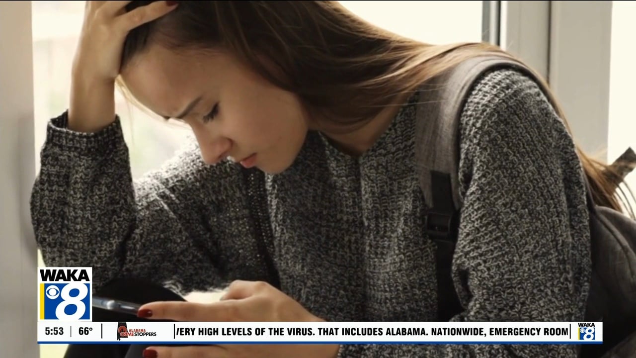 What the Tech: What is Safer Internet Day? - WAKA 8