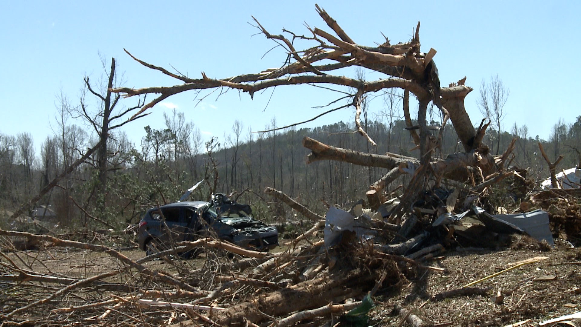 Deadly EF-3 tornado rips through Plantersville area - WAKA 8