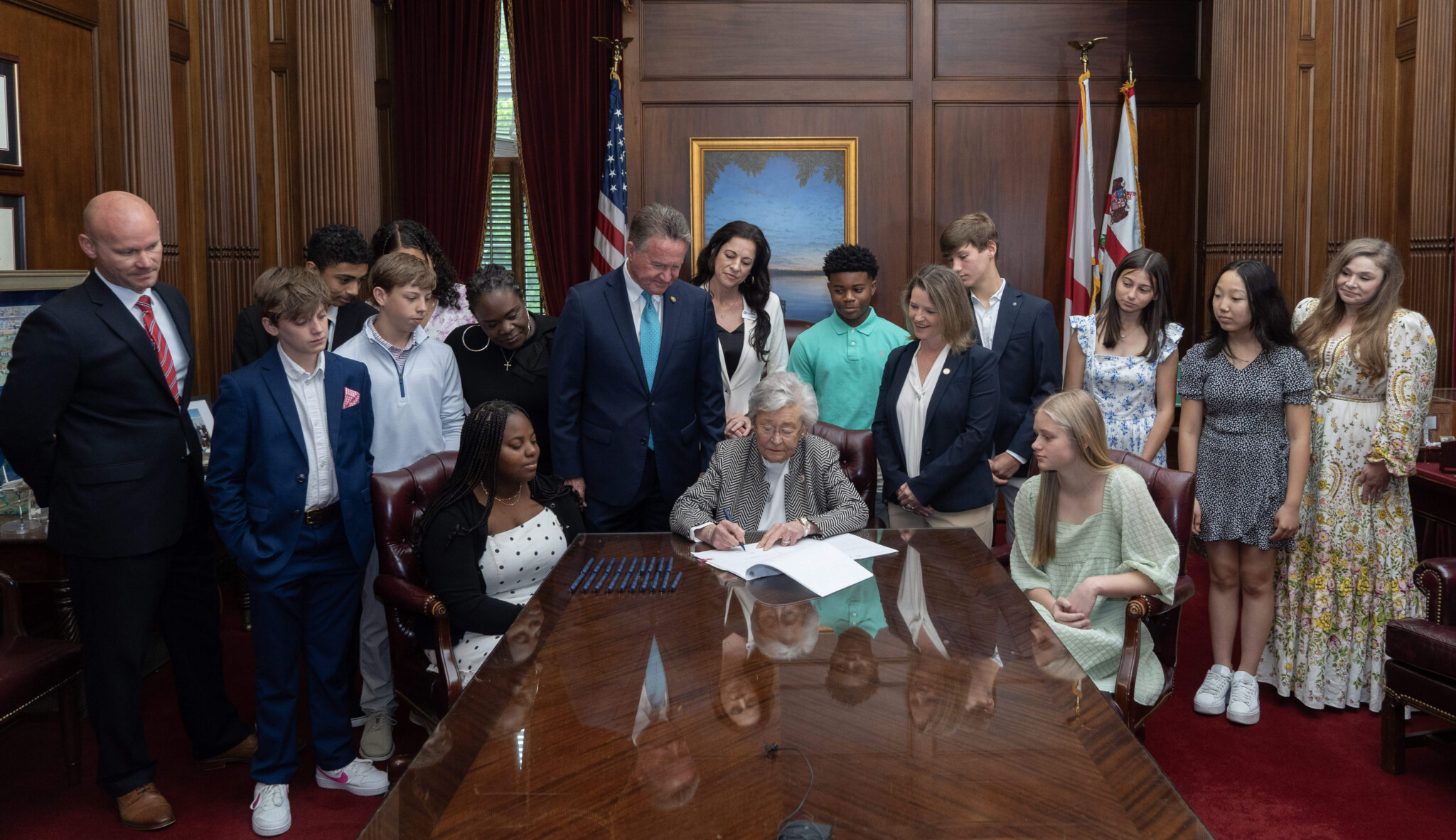 Gov. Ivey signs FOCUS Act into law - WAKA 8