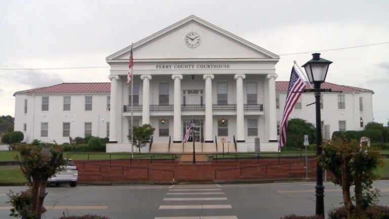 Long-time Perry Co. Commissioner loses primary by one vote - WAKA 8
