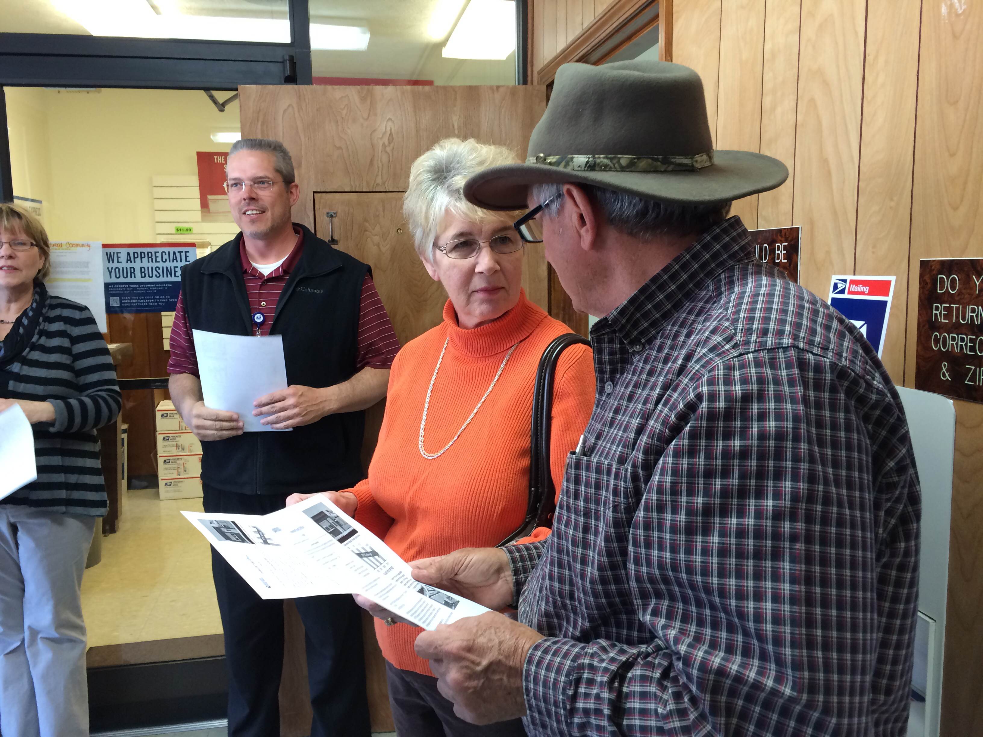 Atwood Community Meets to Discuss Possible Closing of Post Office - WBBJ TV