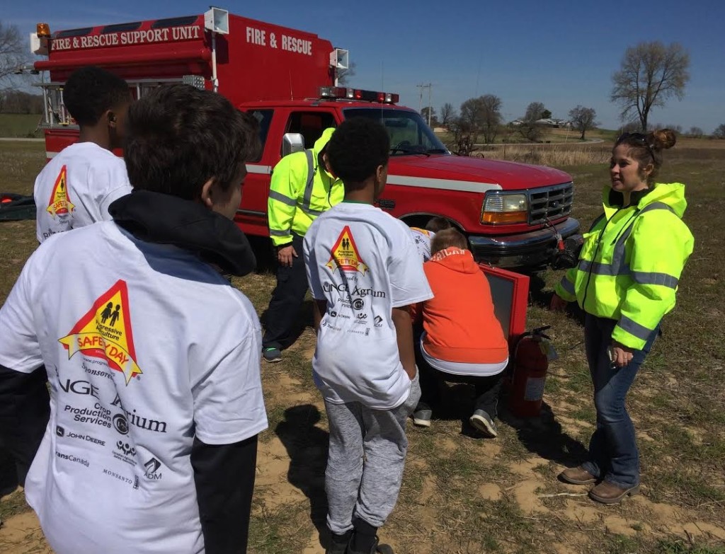 Local students learn from experts during annual safety event - WBBJ TV